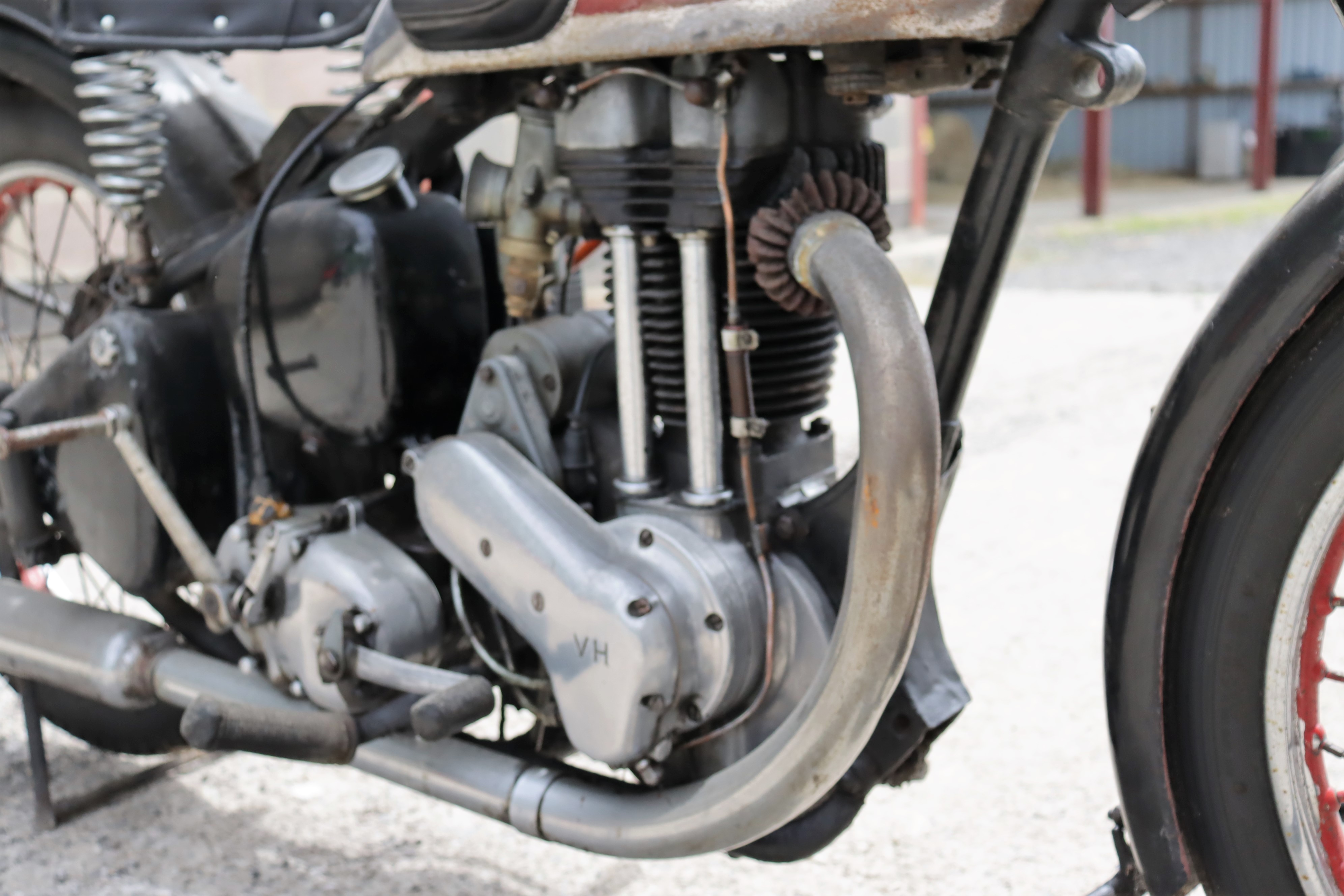 Lot 366 - 1950 Ariel NH Red Hunter