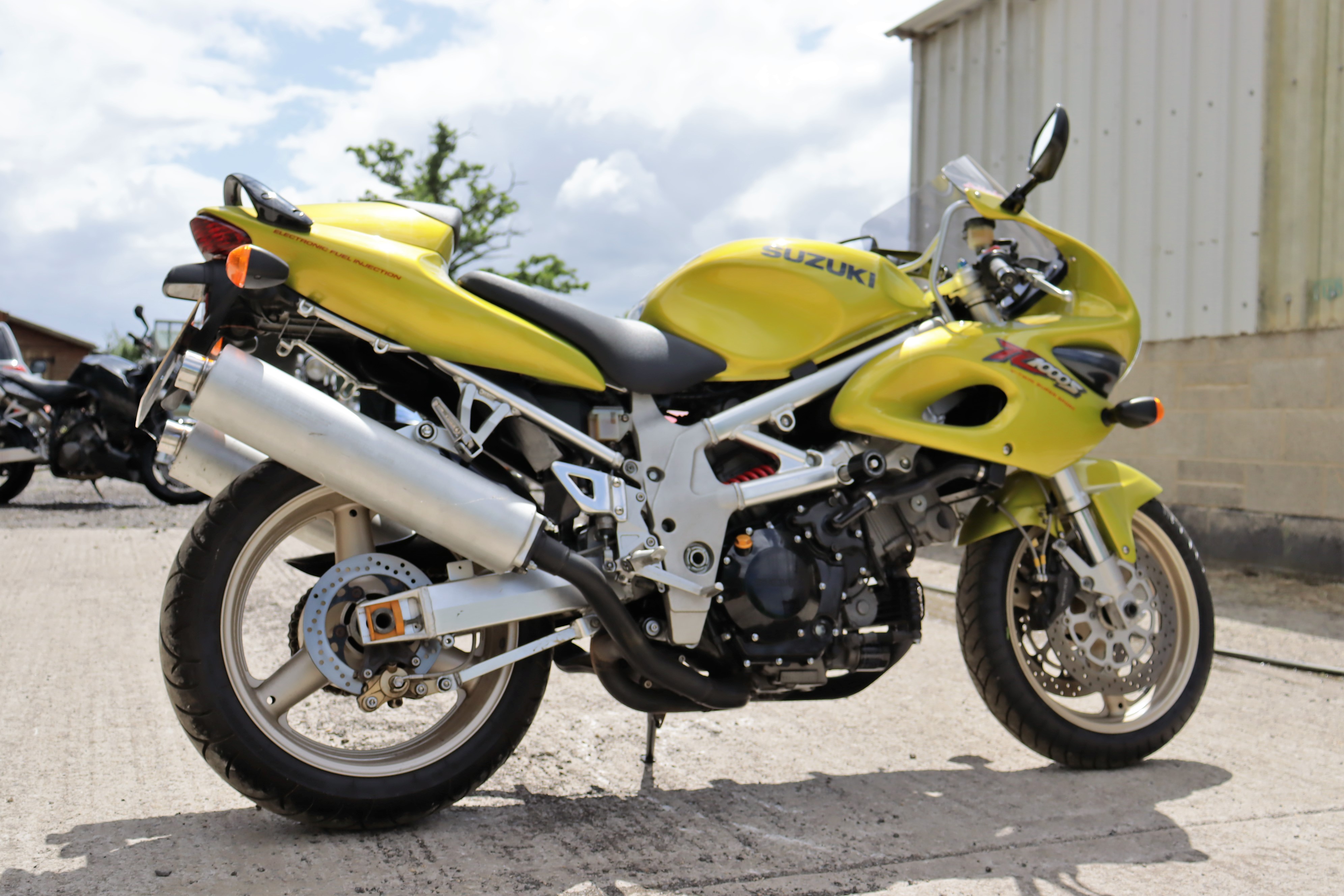 Lot 267 - 1999 Suzuki TL1000S