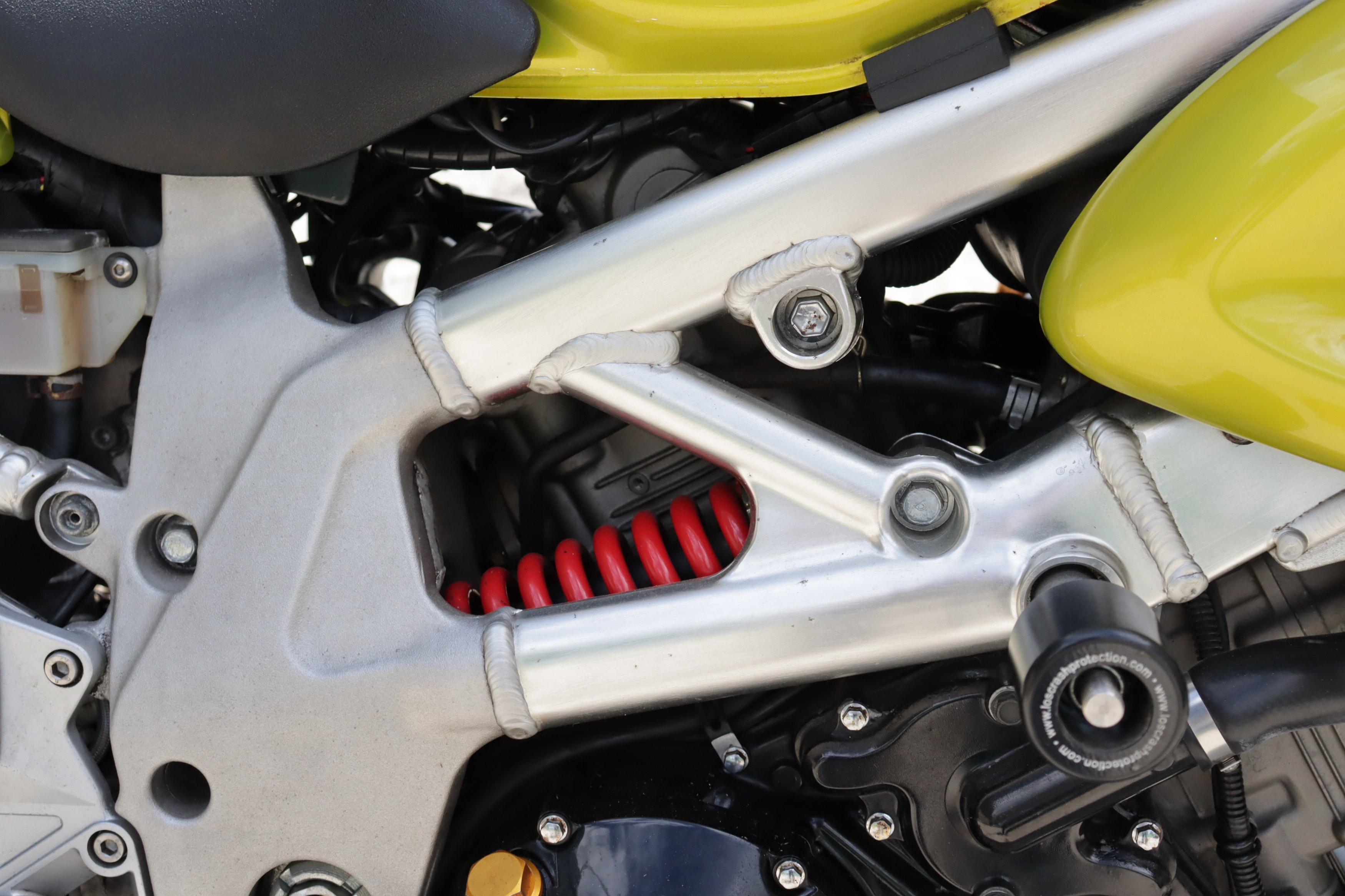 Lot 267 - 1999 Suzuki TL1000S