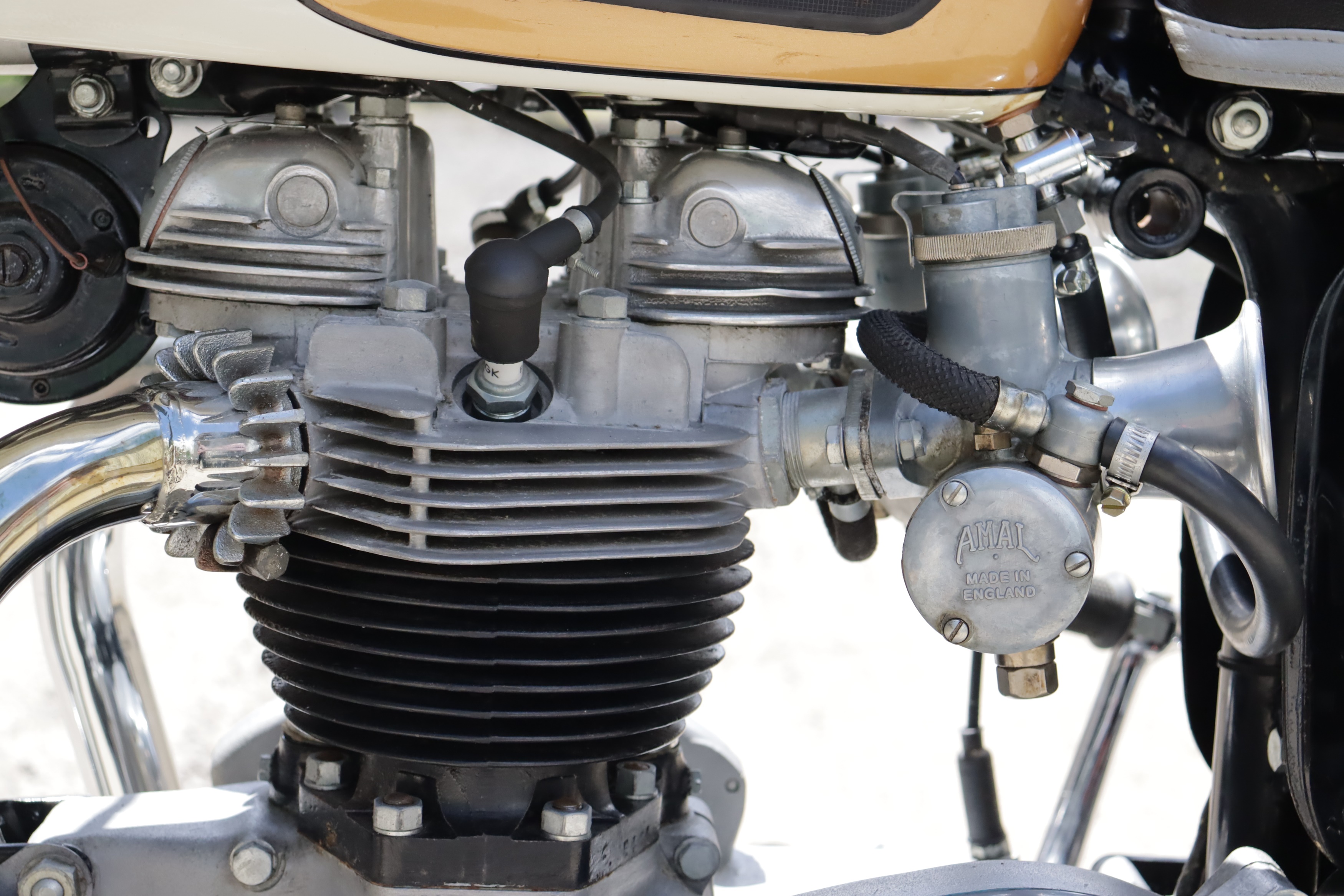 Lot 402 - 1964 Triumph Bonneville T120R