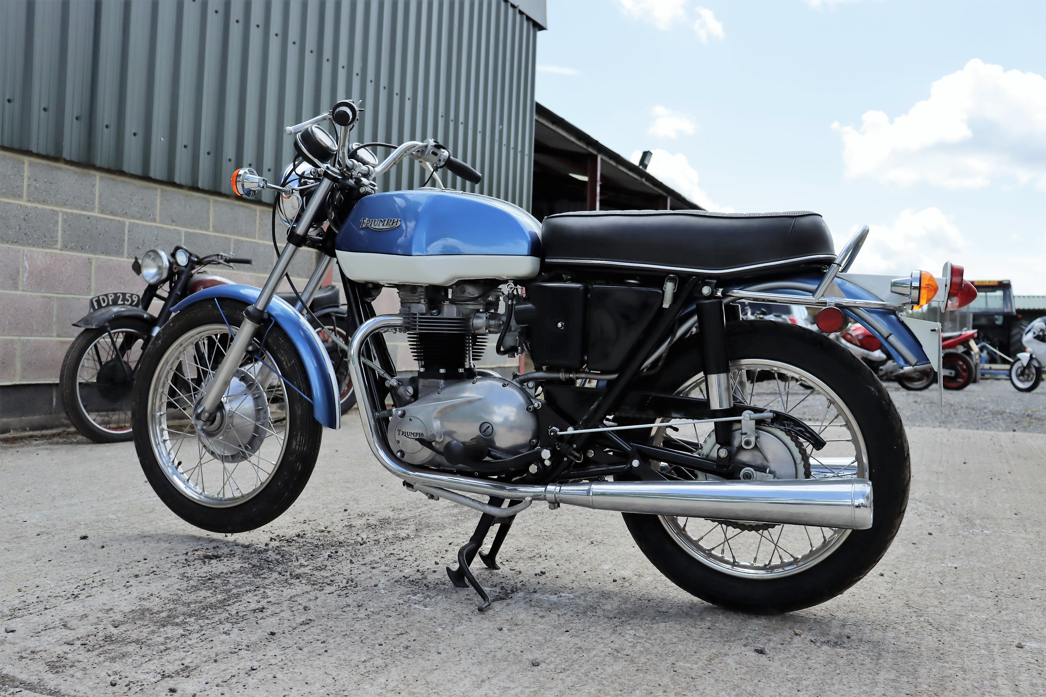 Lot 386 - 1973 Triumph TR6R