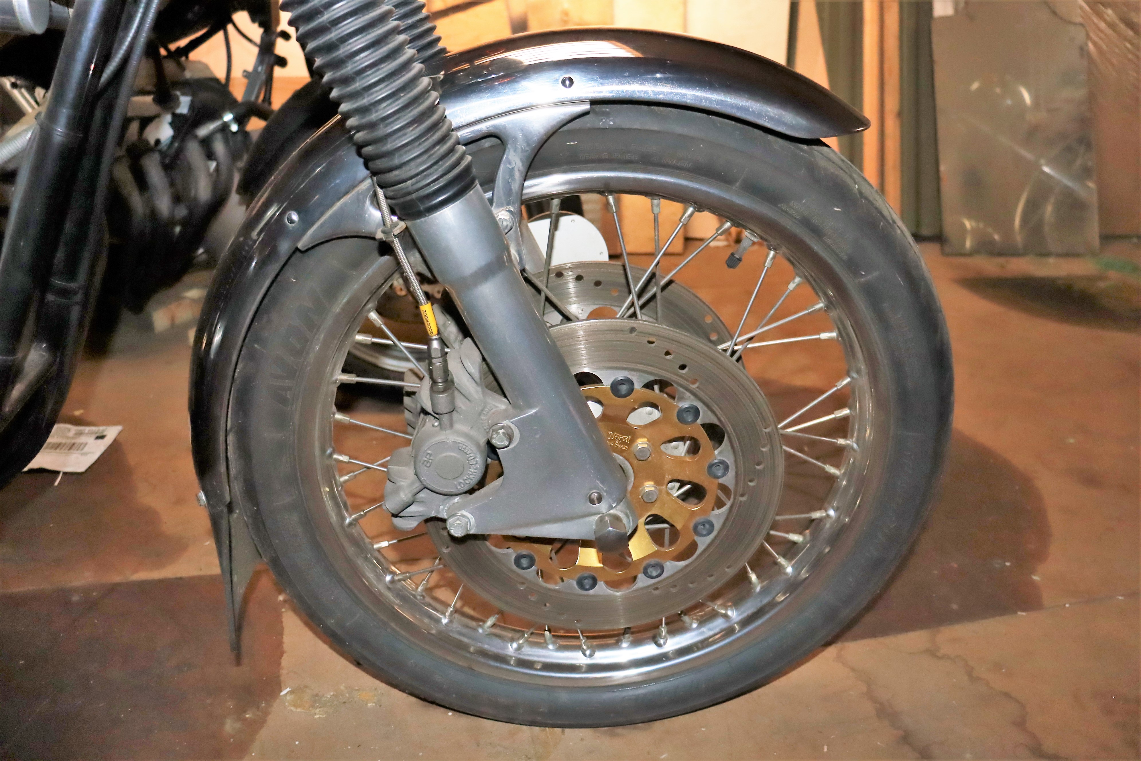 Lot 376 - 2001 Norton Norvil Commando