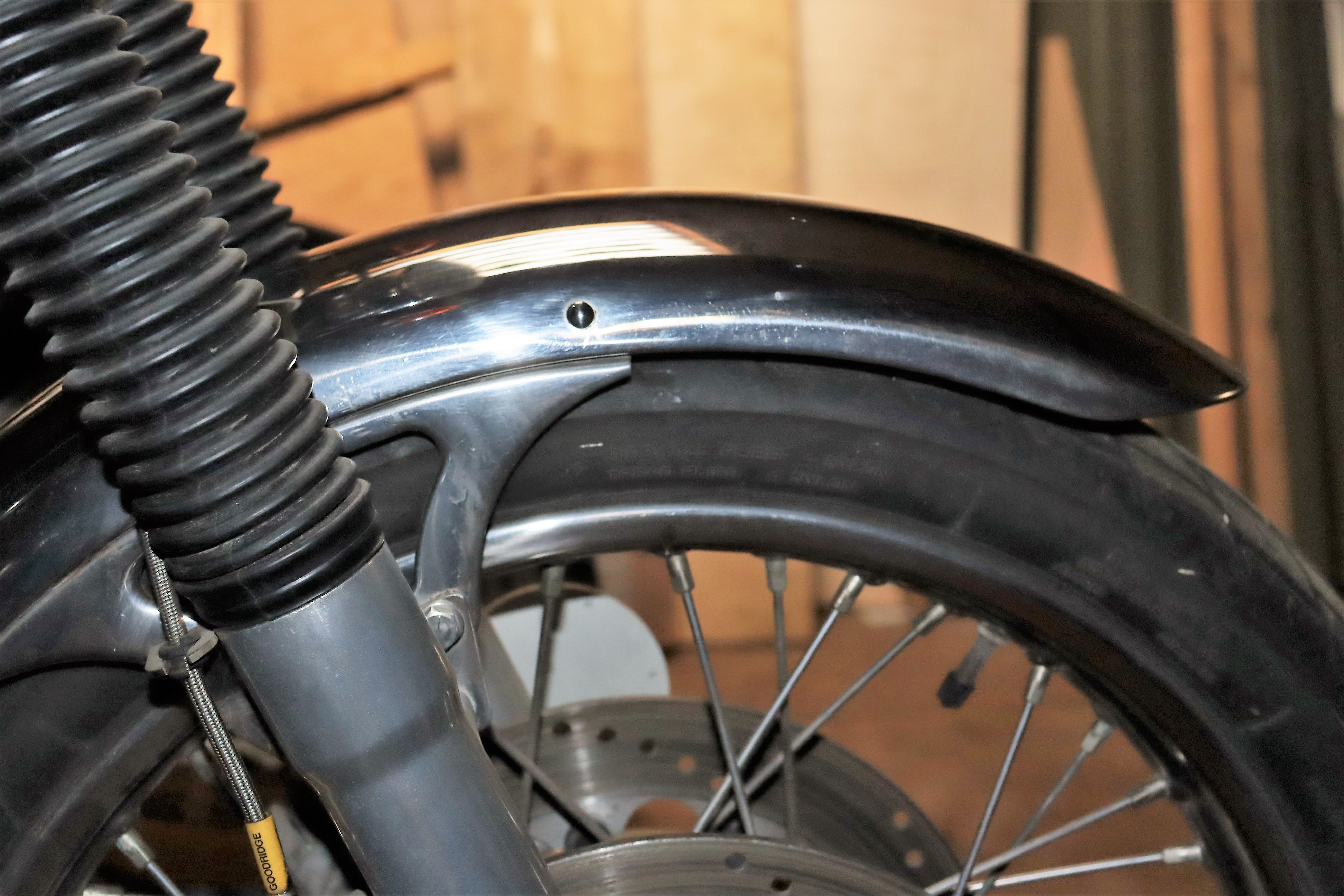 Lot 376 - 2001 Norton Norvil Commando