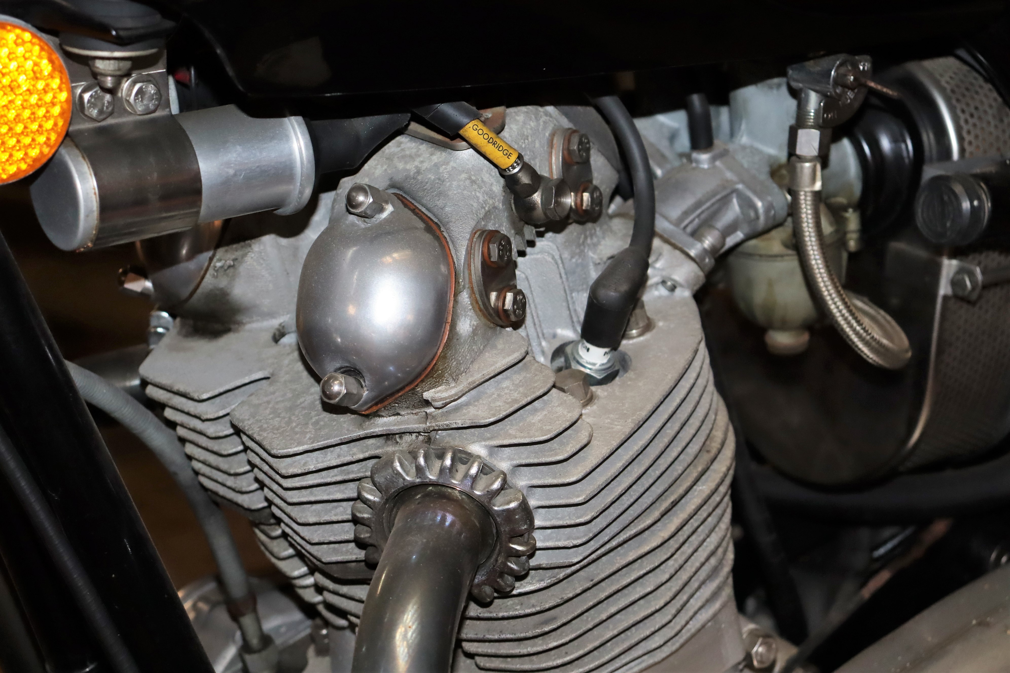 Lot 376 - 2001 Norton Norvil Commando