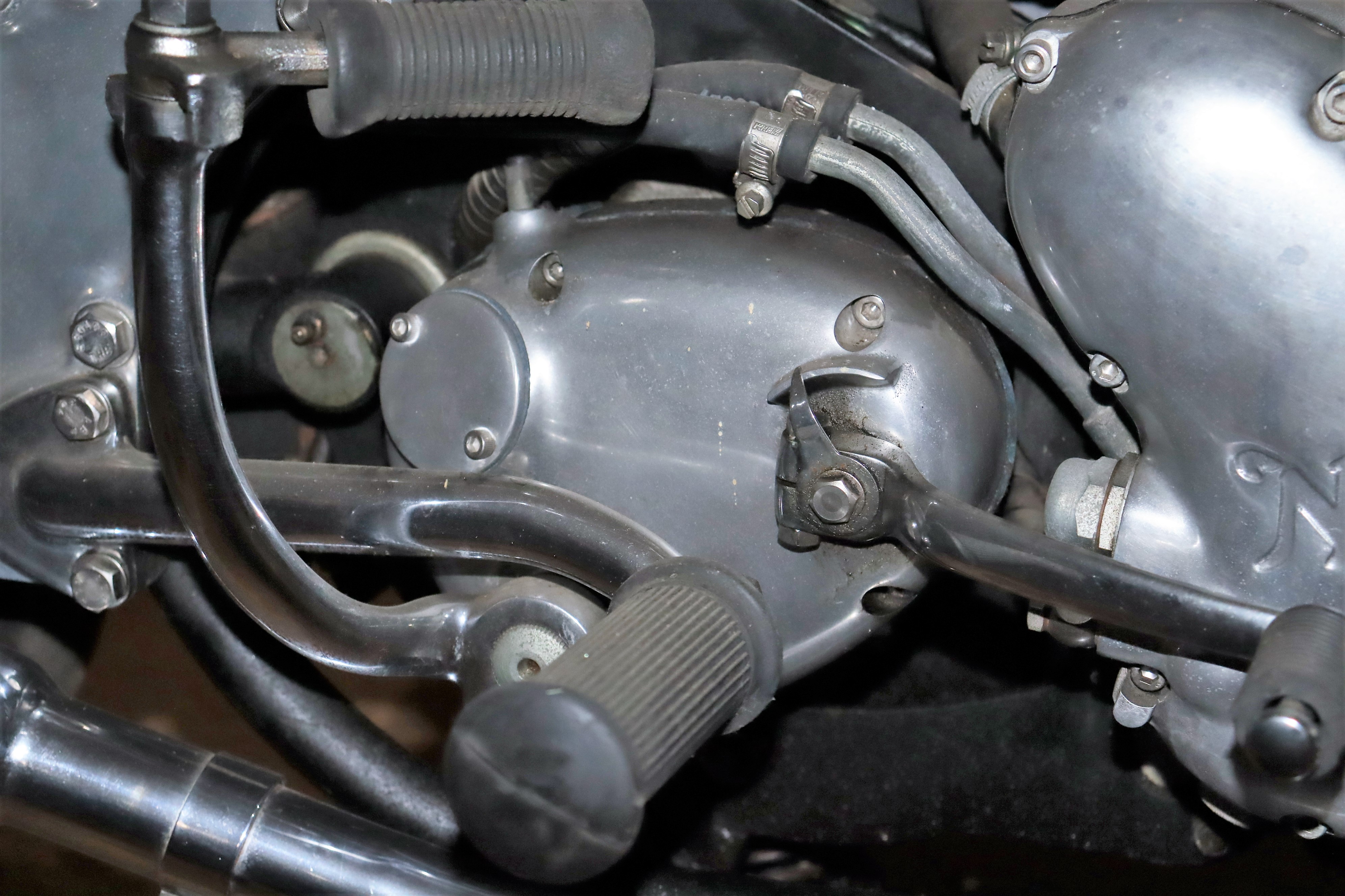 Lot 376 - 2001 Norton Norvil Commando