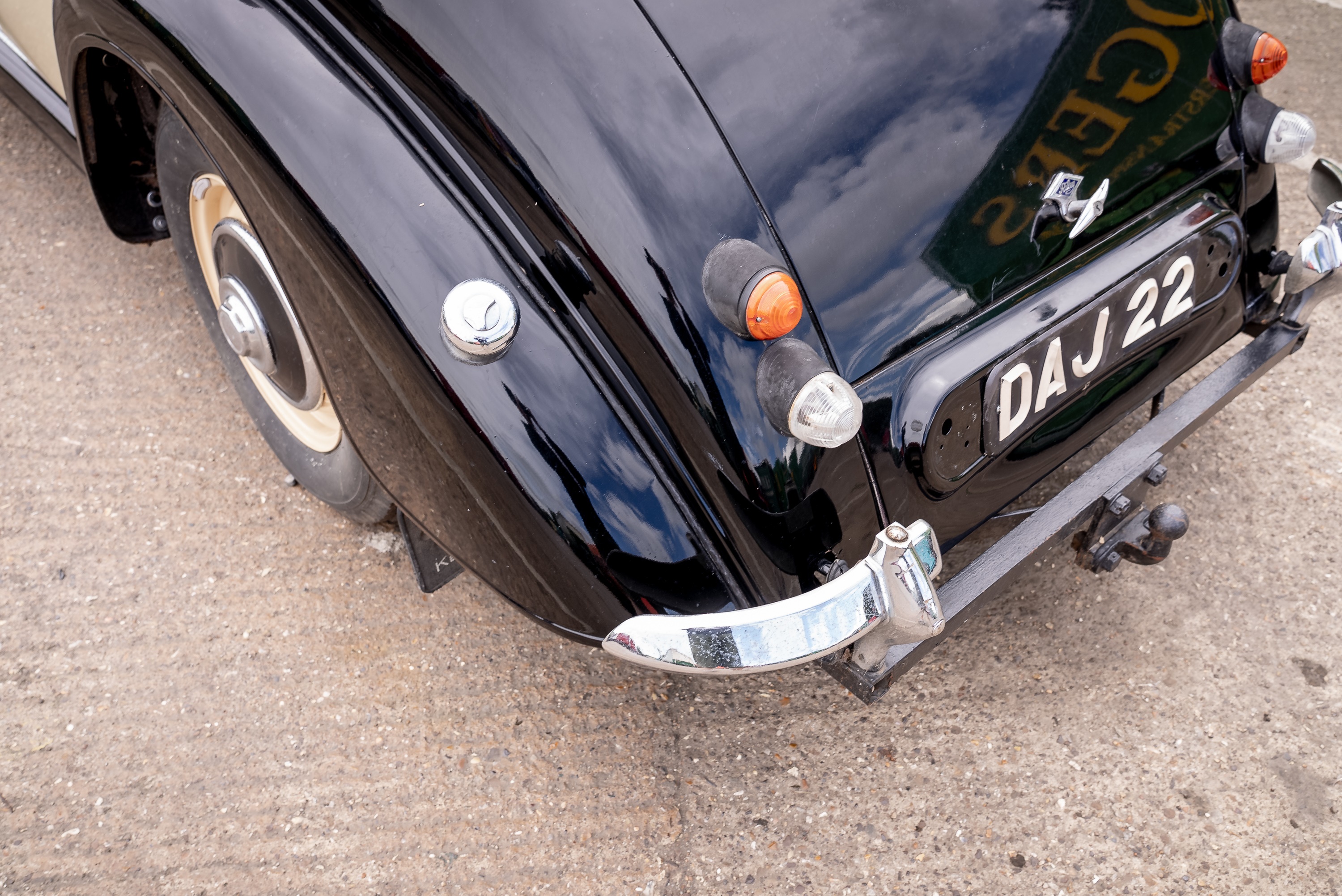 Lot 2 - 1947 Riley RMA Saloon