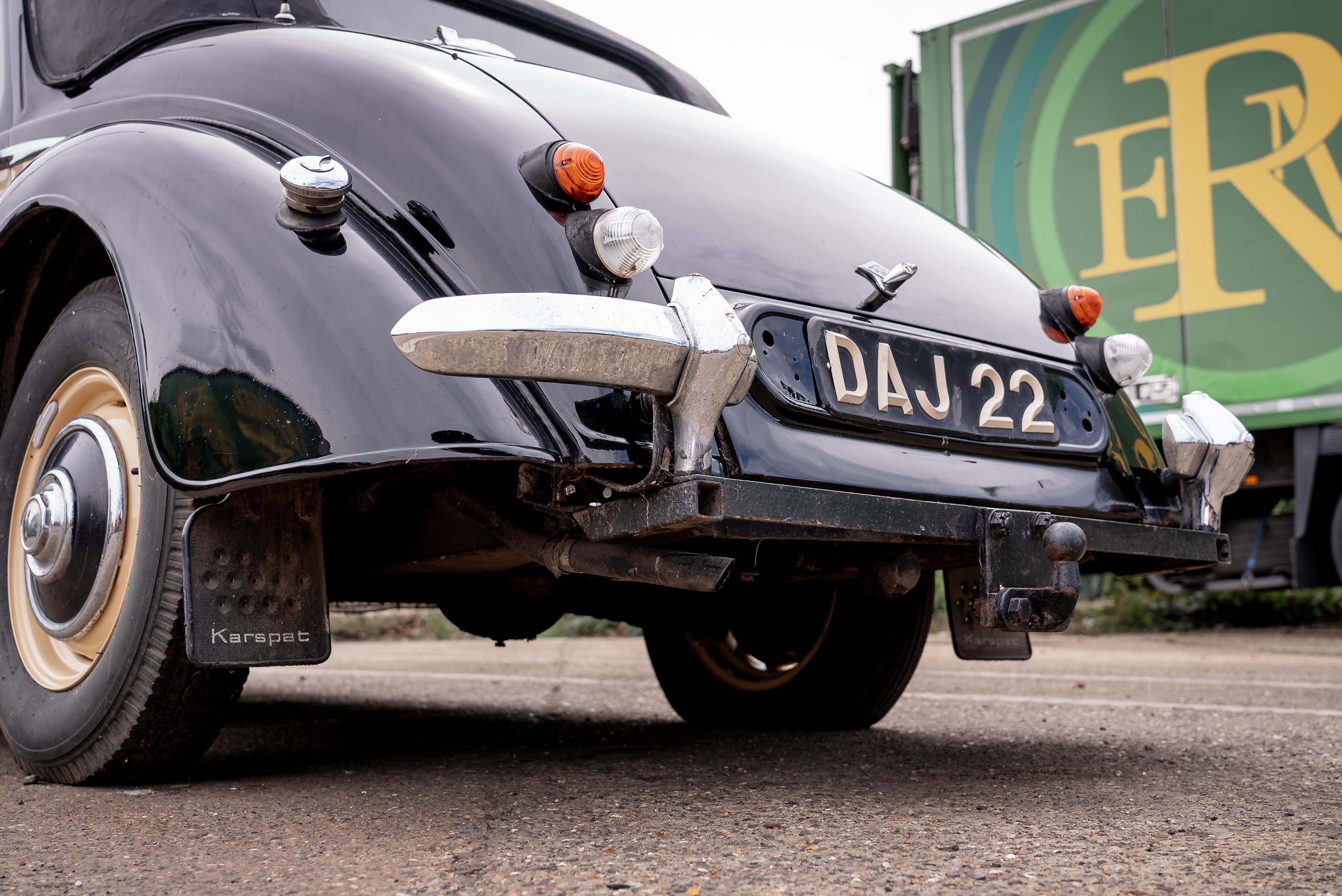 Lot 2 - 1947 Riley RMA Saloon
