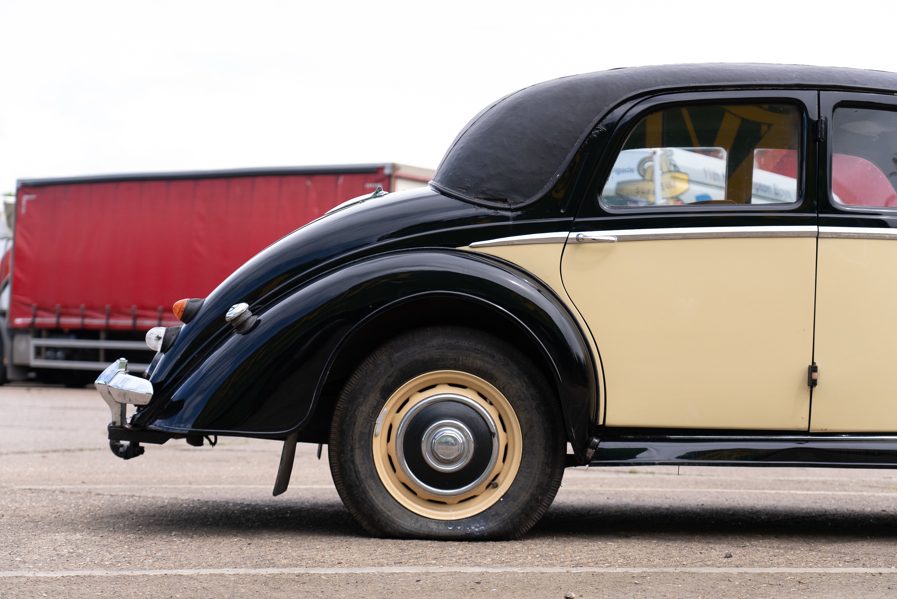 Lot 2 - 1947 Riley RMA Saloon