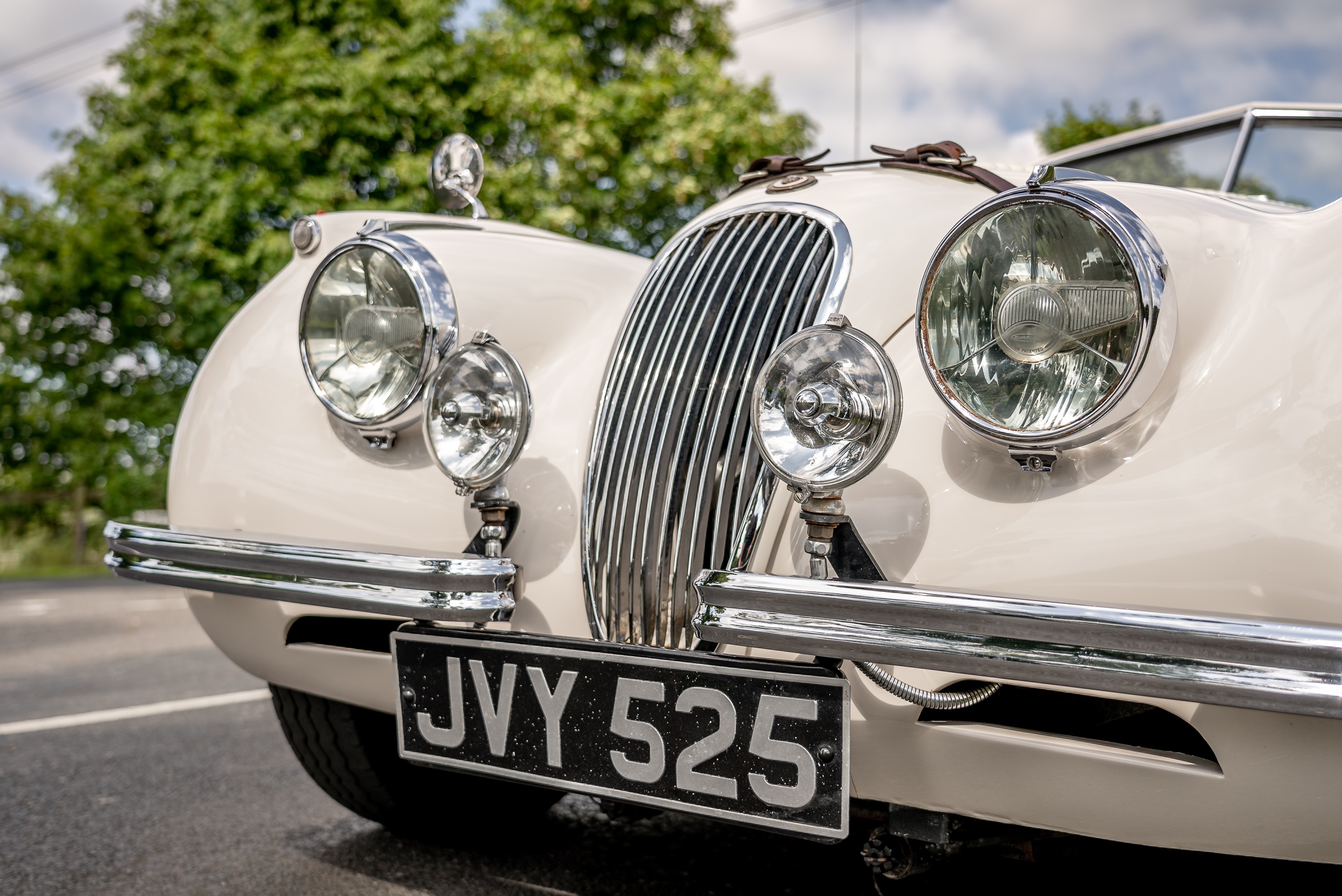 Lot 76 - 1953 Jaguar XK120 Drophead Coupe