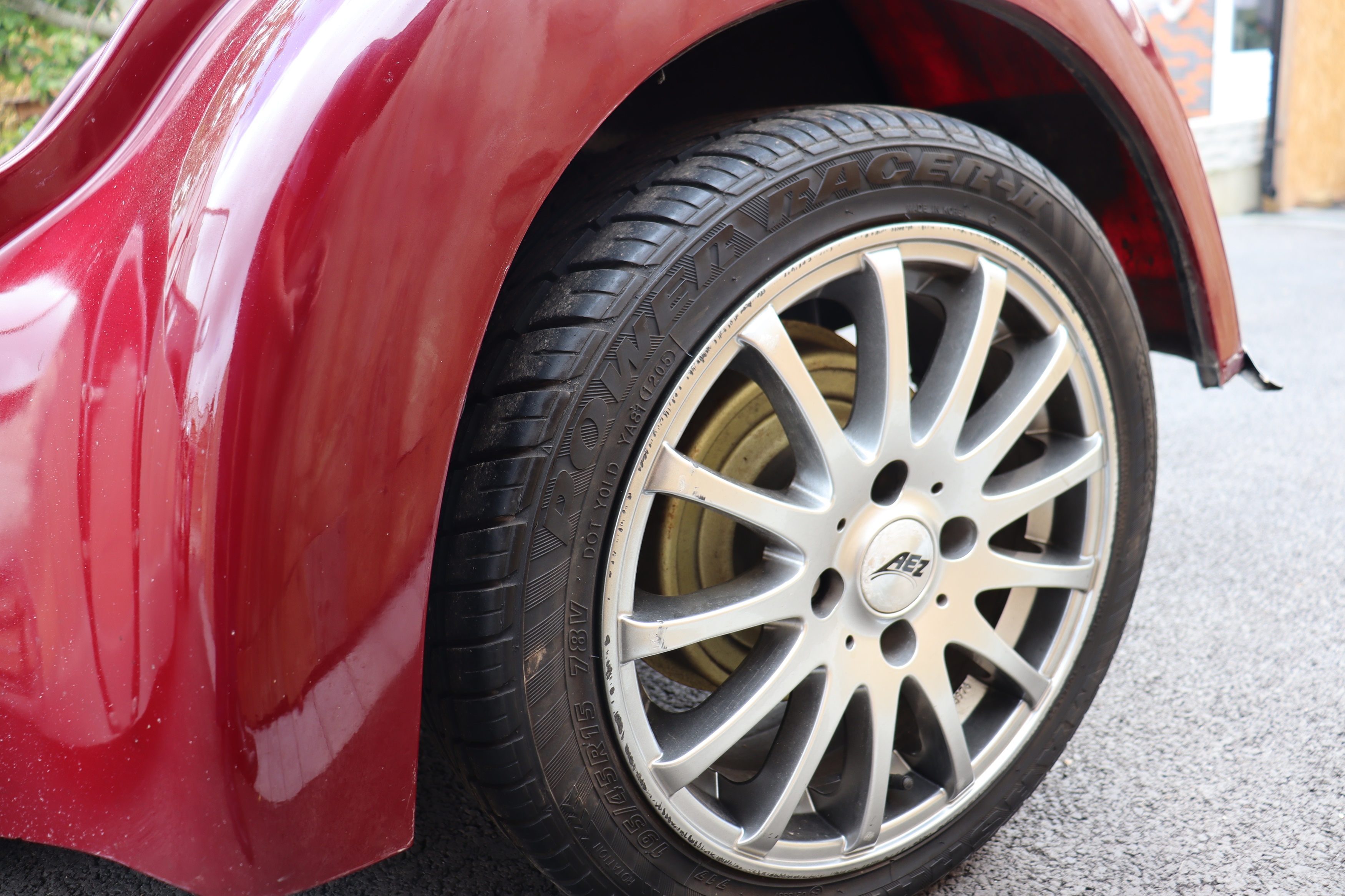 Lot 84 - 1989/2009 Tiger Cat E1