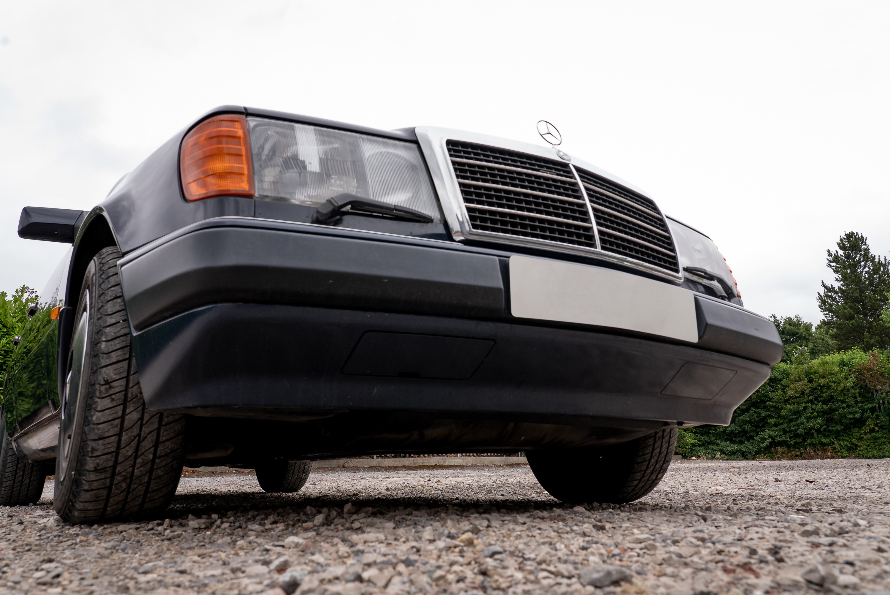 Lot 115 - 1990 Mercedes-Benz 260 E