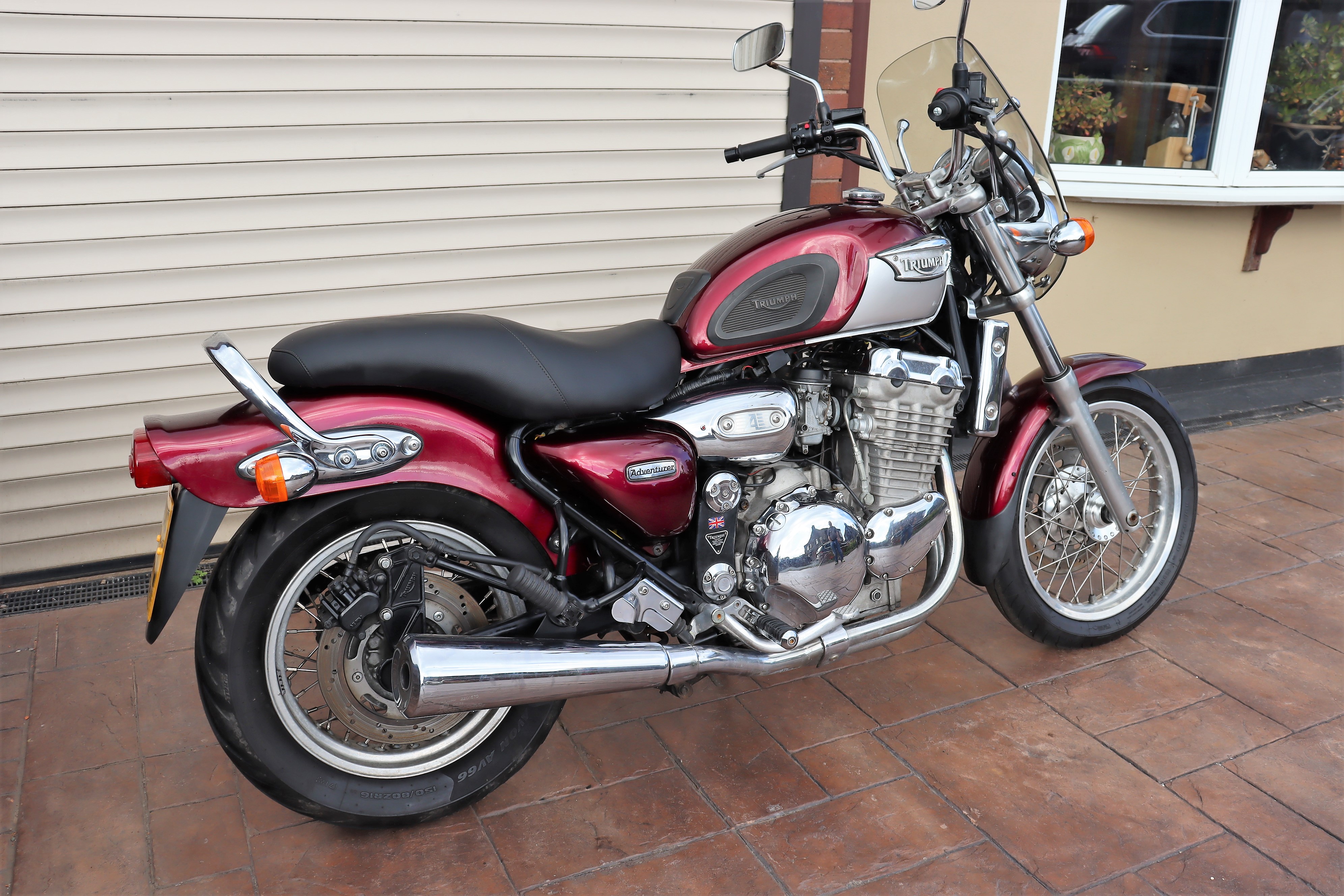 Lot 218 - 1998 Triumph 900 Adventurer