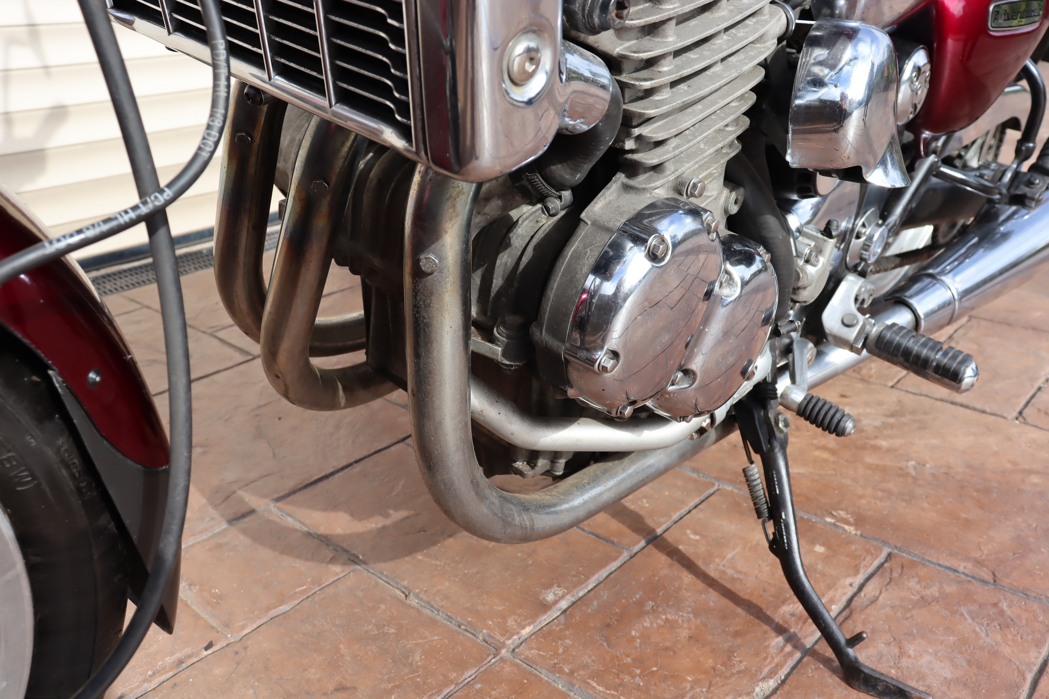 Lot 218 - 1998 Triumph 900 Adventurer