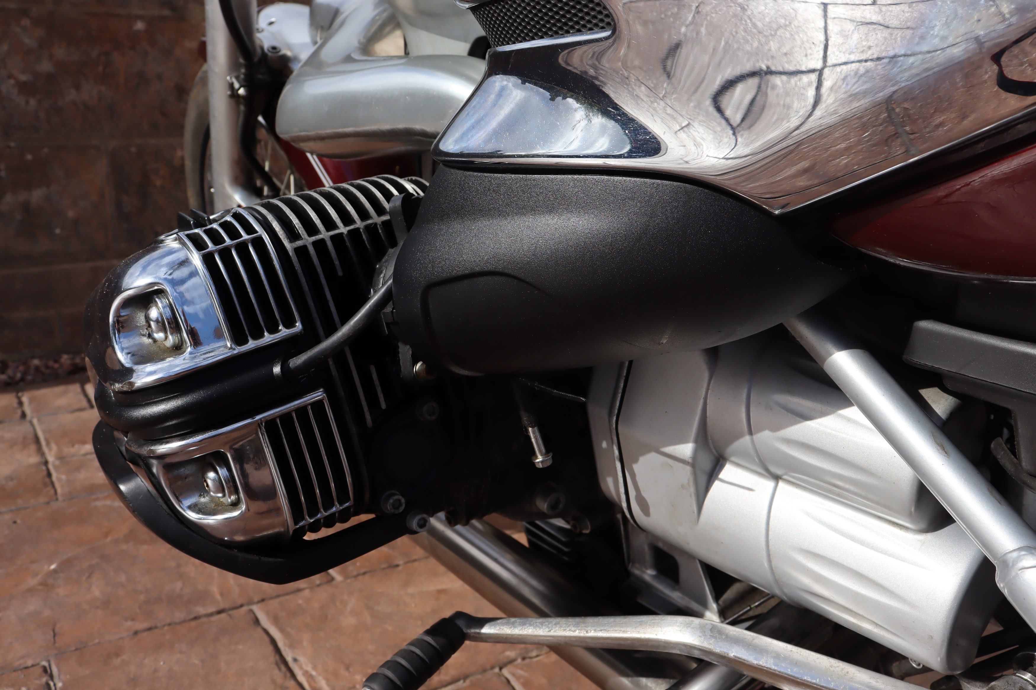 Lot 219 - 1998 BMW R1200C