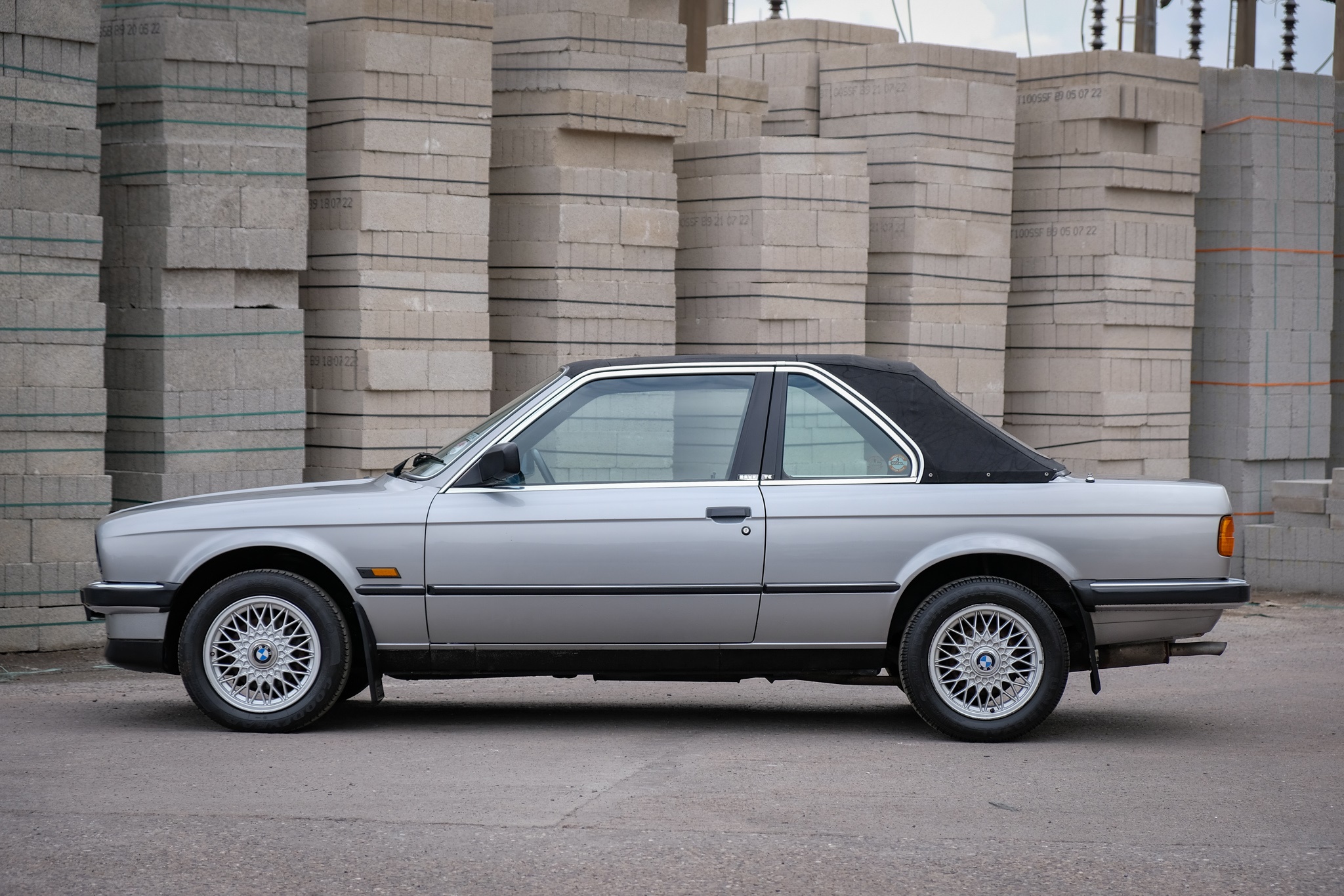 Lot 21 - 1987 BMW 320i Baur Cabriolet