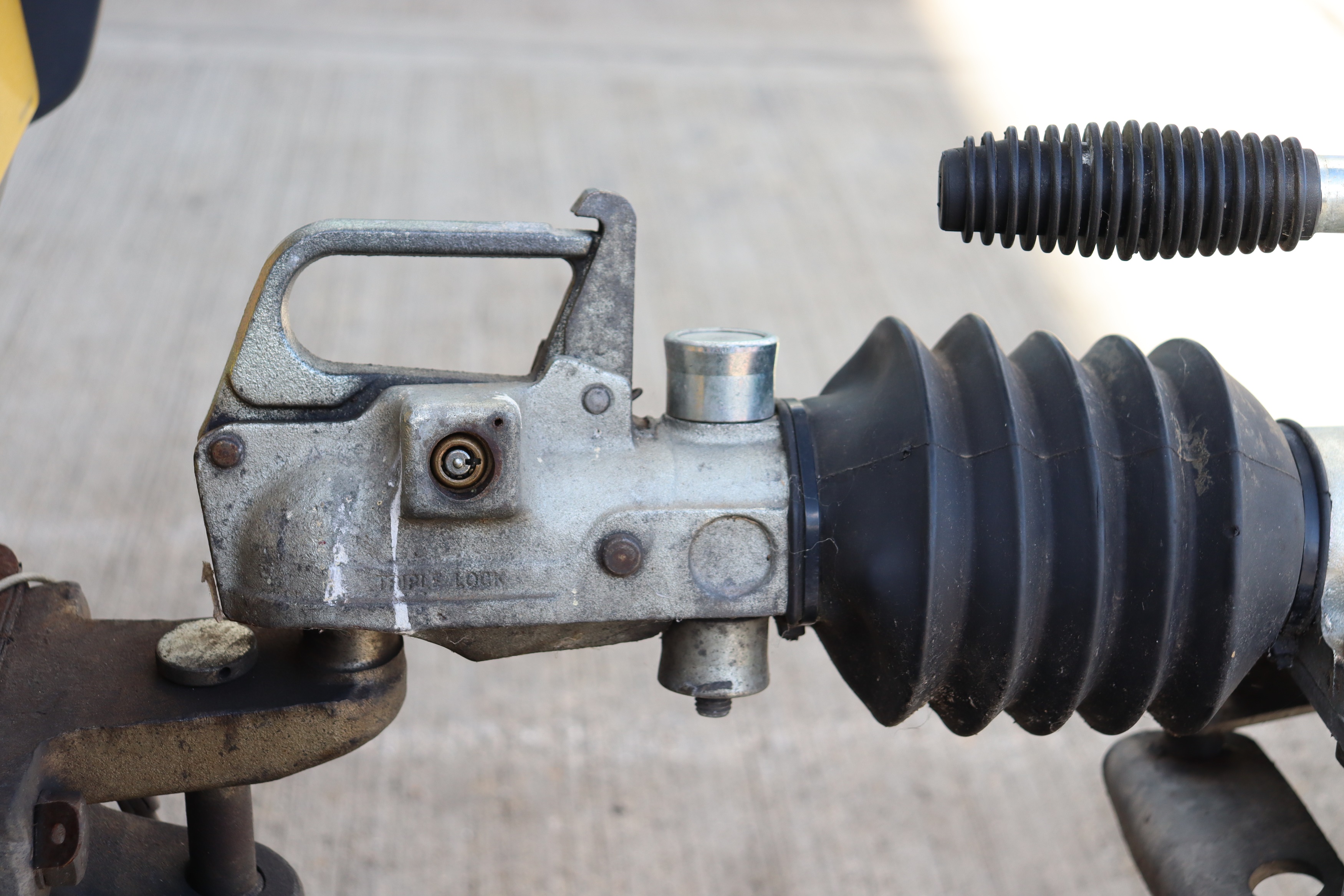 c.2007 Indespension Twin Axle Type V7 Version B