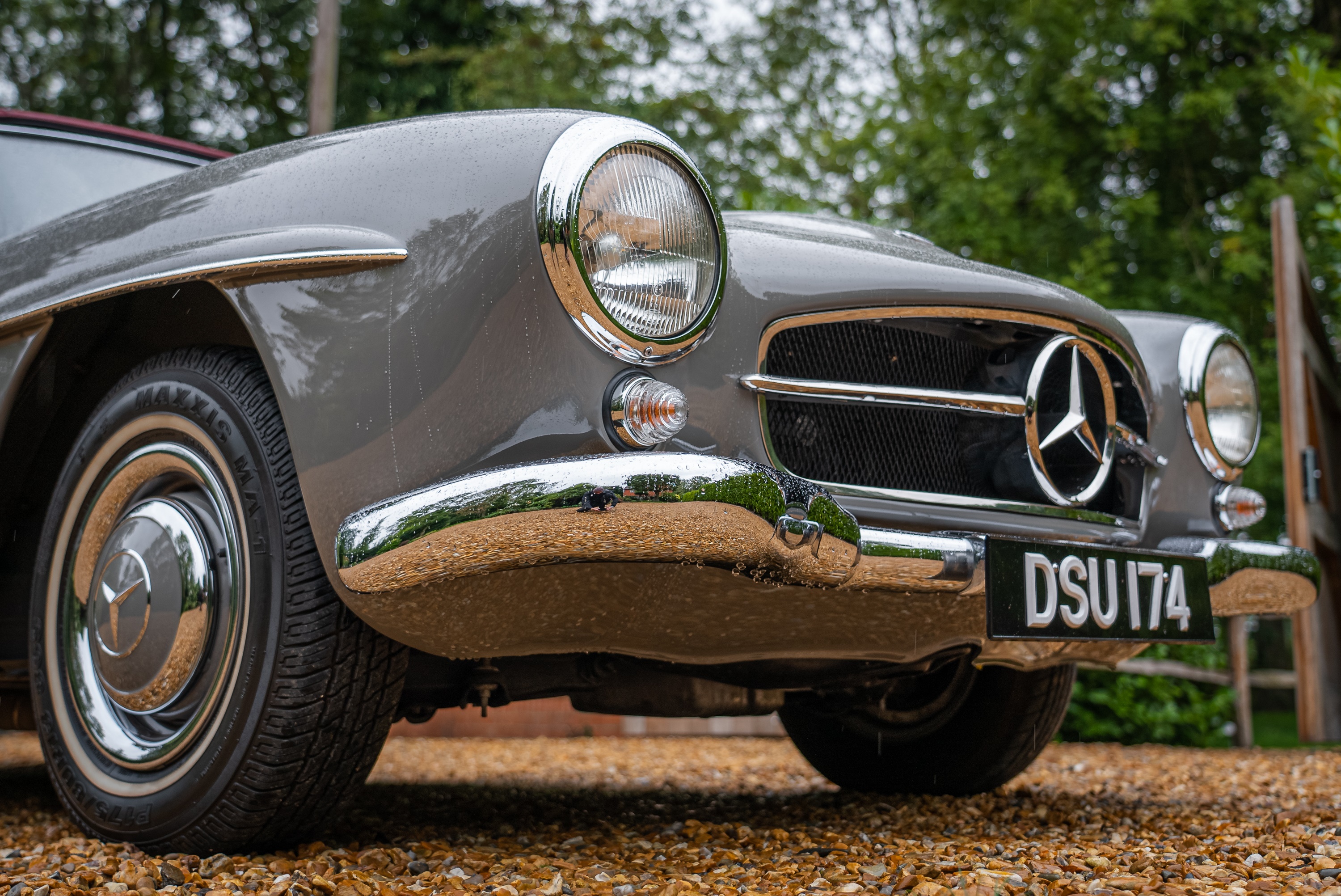 Lot 60 - 1960 Mercedes-Benz 190SL Roadster