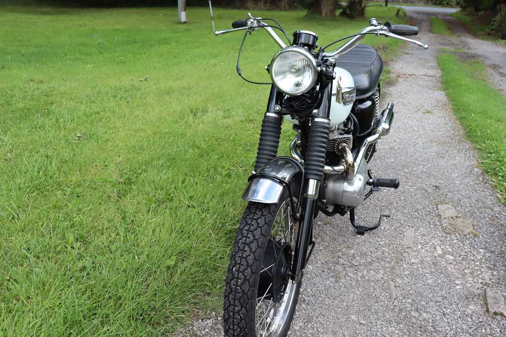 Lot 208 - 1970 Triumph T100C