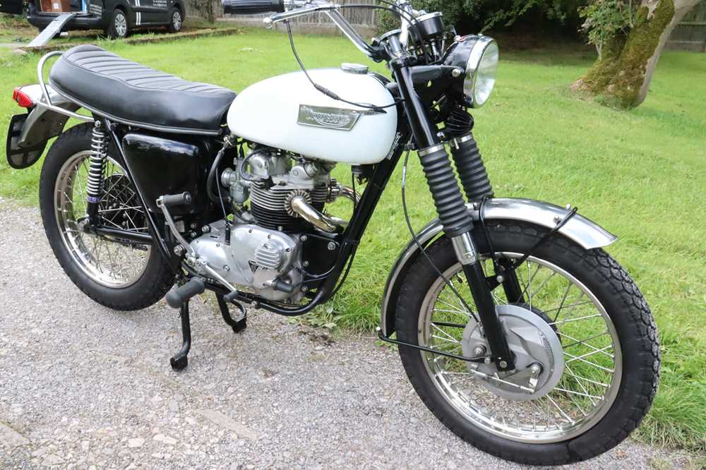 Lot 208 - 1970 Triumph T100C