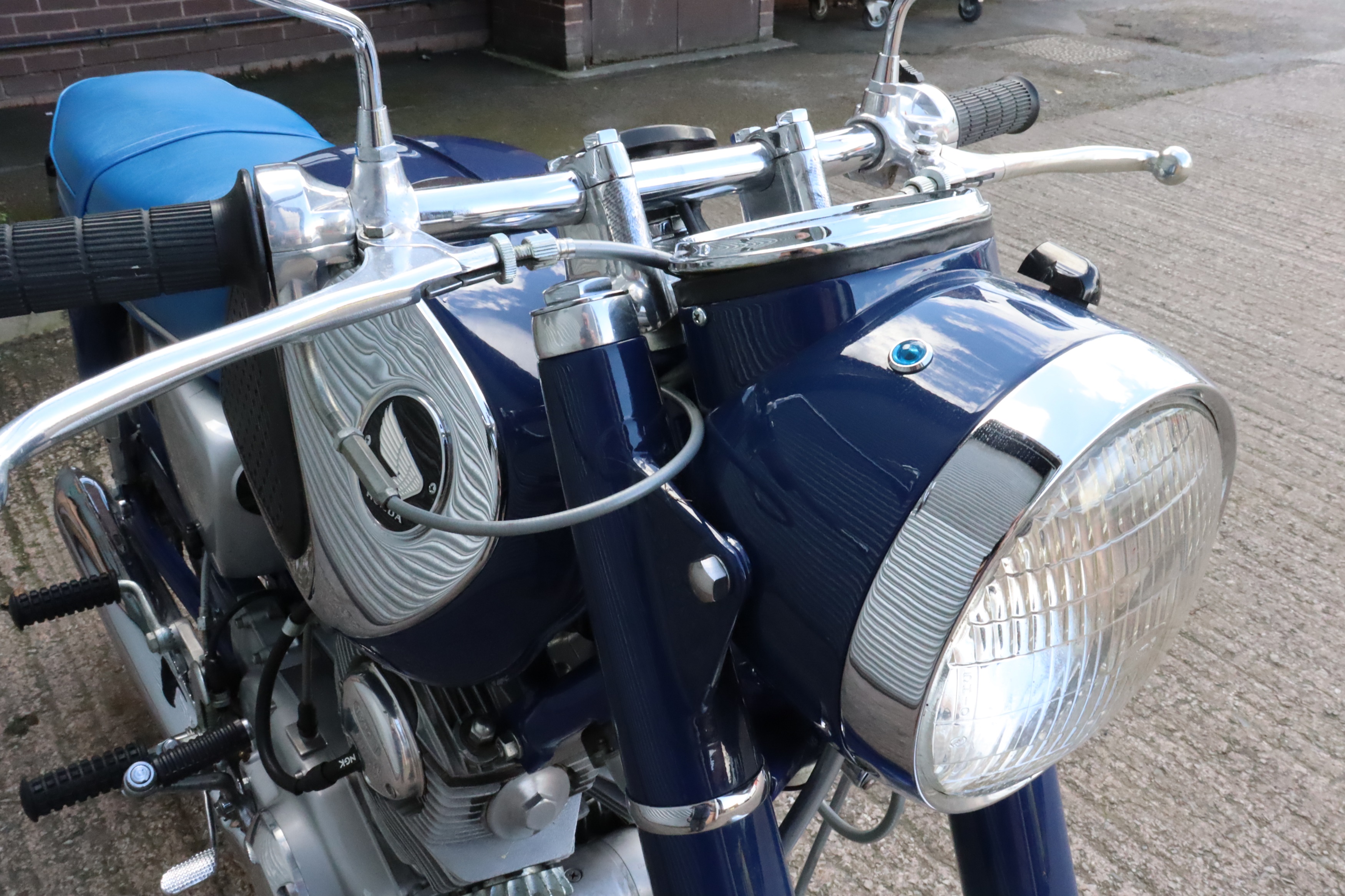 Lot 392 - 1966 Honda CB77