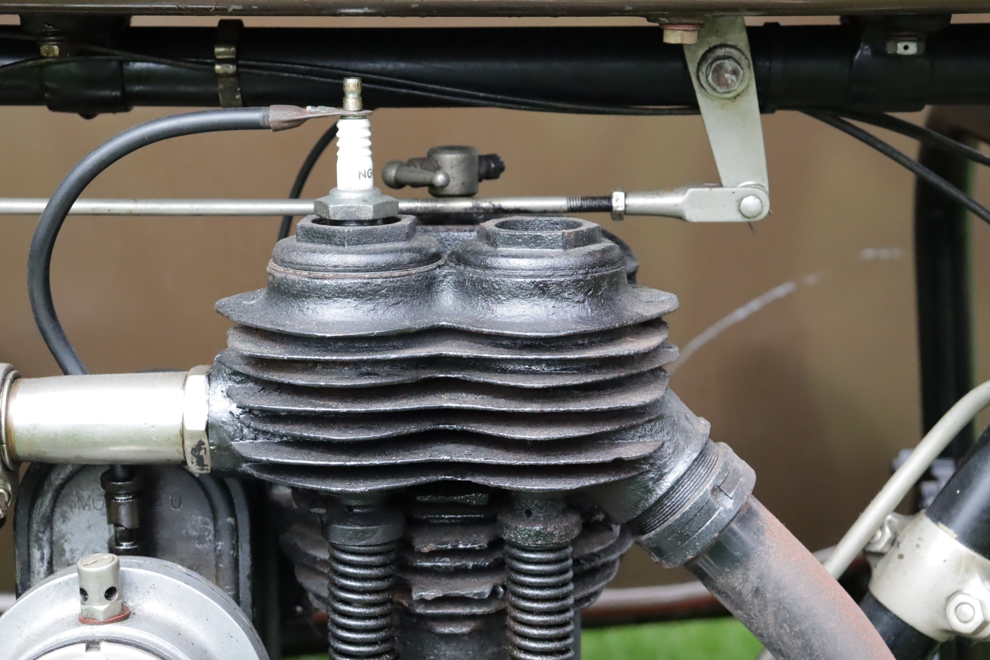 Lot 407 - 1915 James Model 6 4 1/4 HP