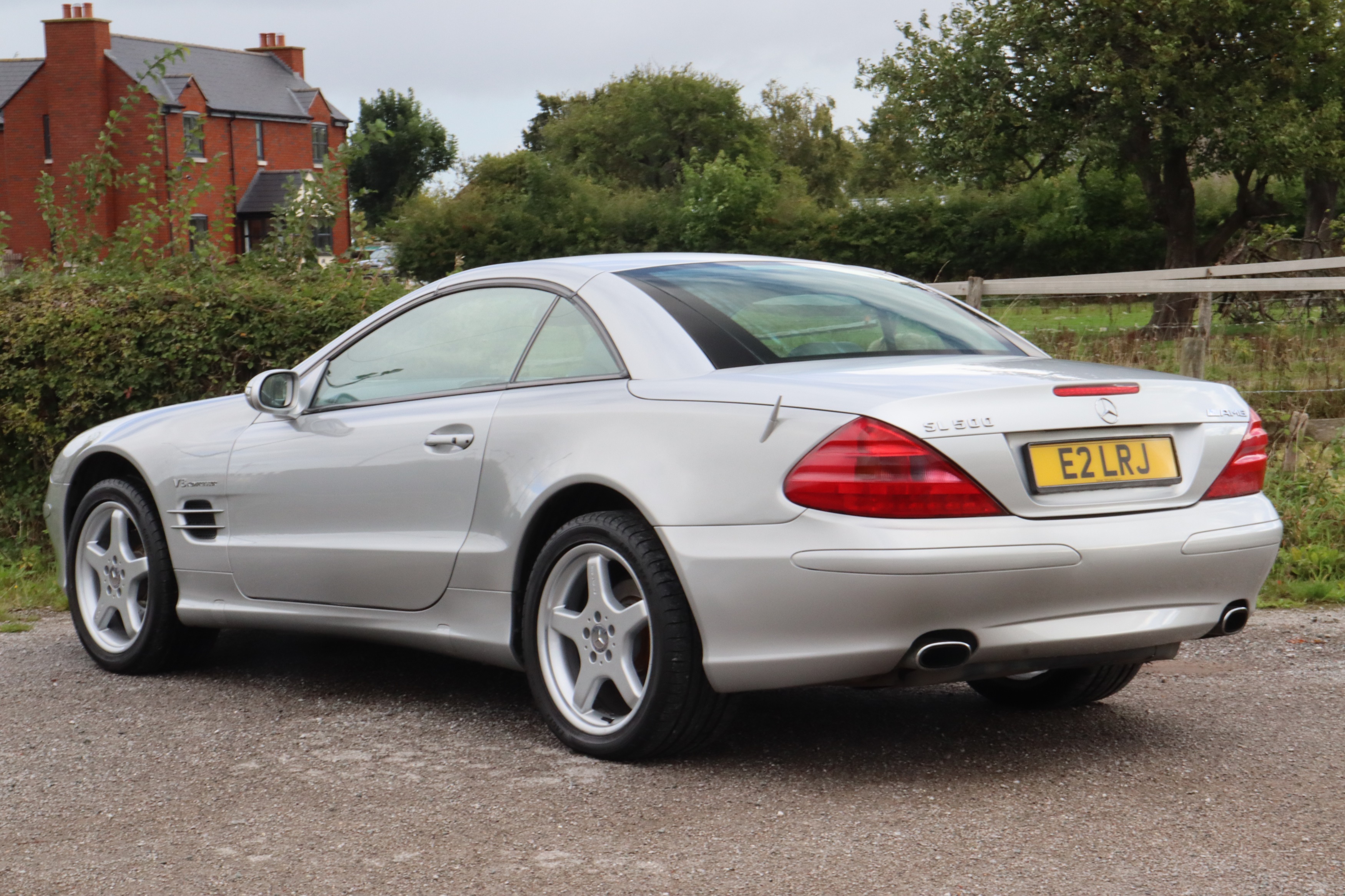 Lot 23 - 2003 Mercedes-Benz SL 500