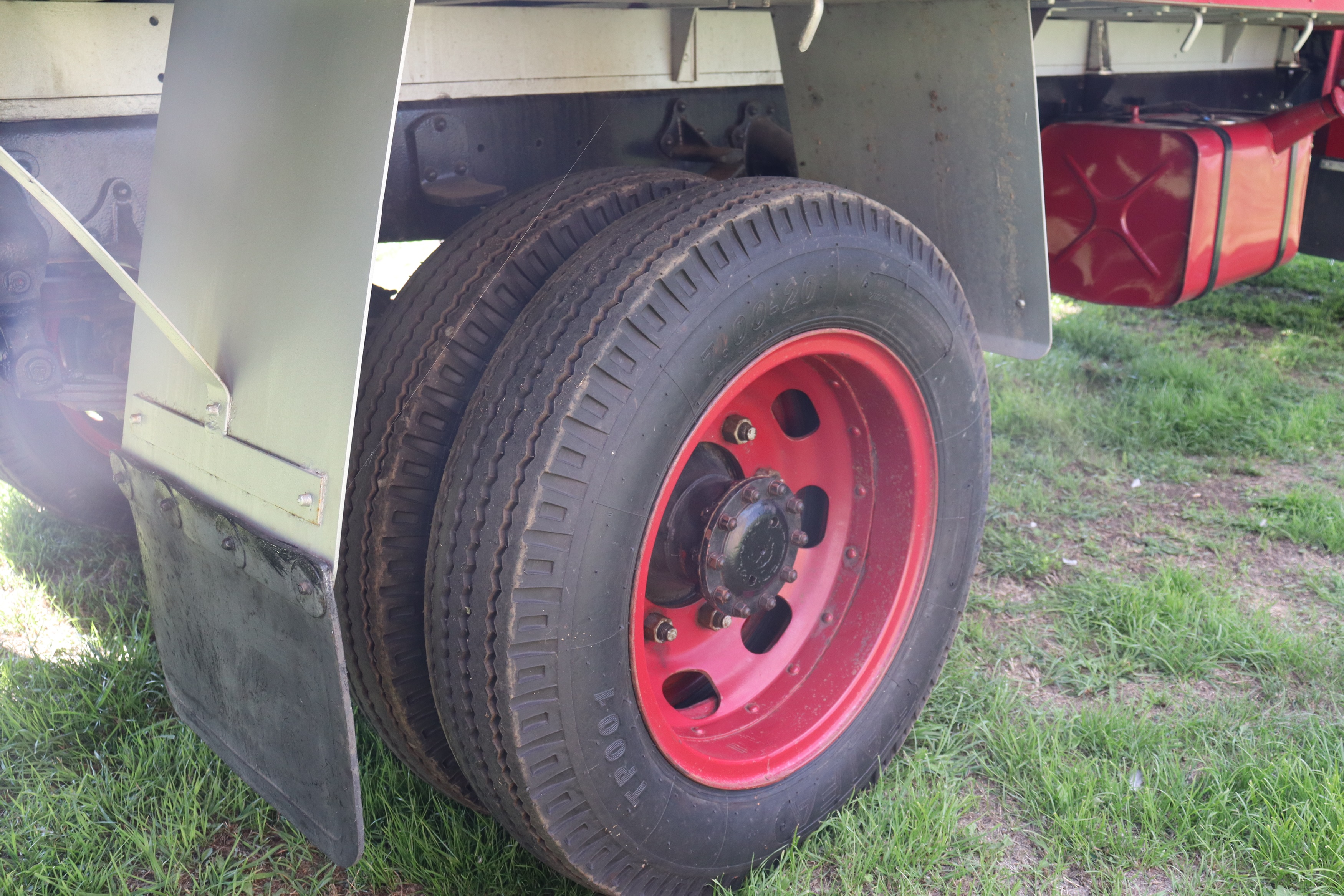 Lot 32 - 1961 Thames Trader