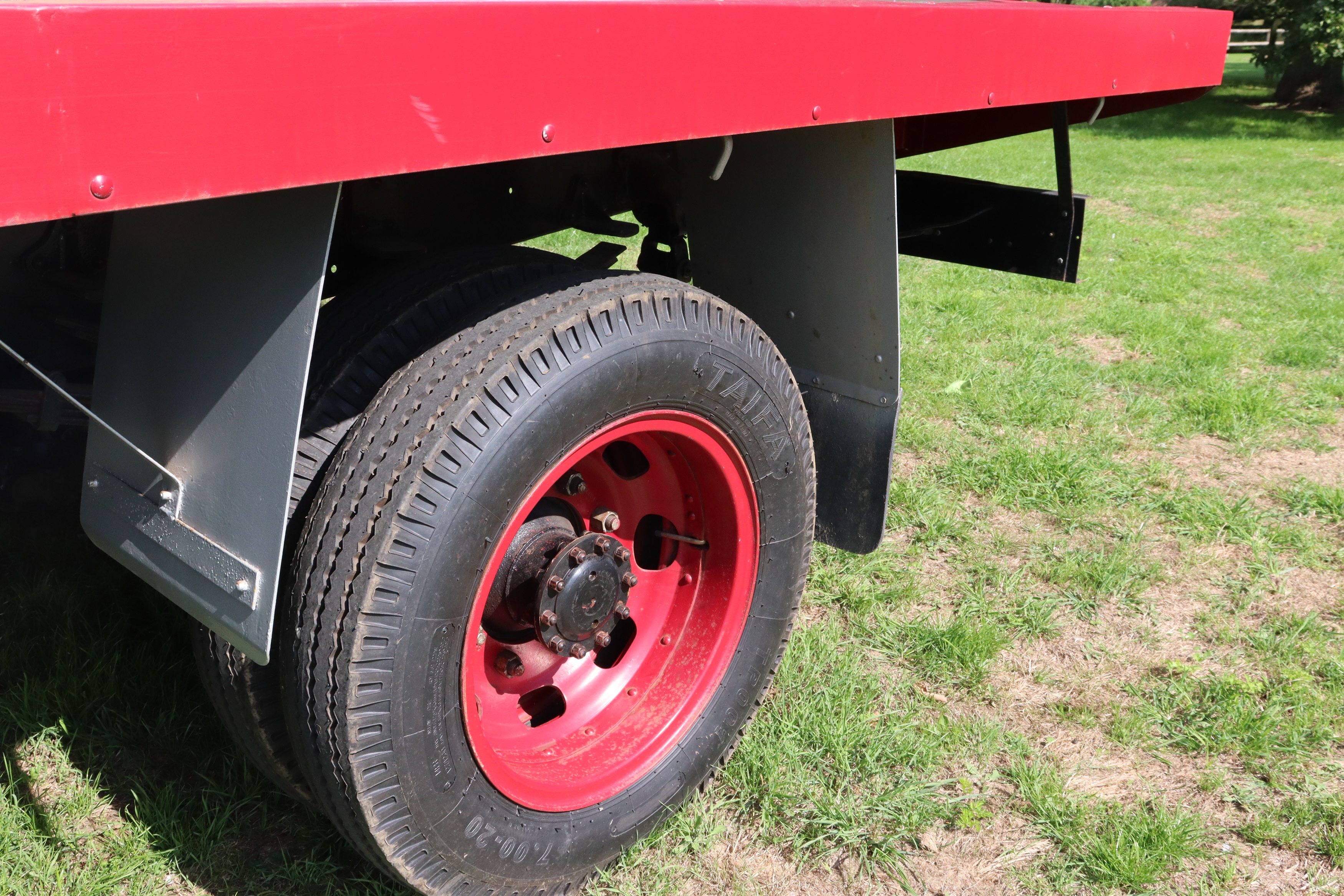 Lot 32 - 1961 Thames Trader