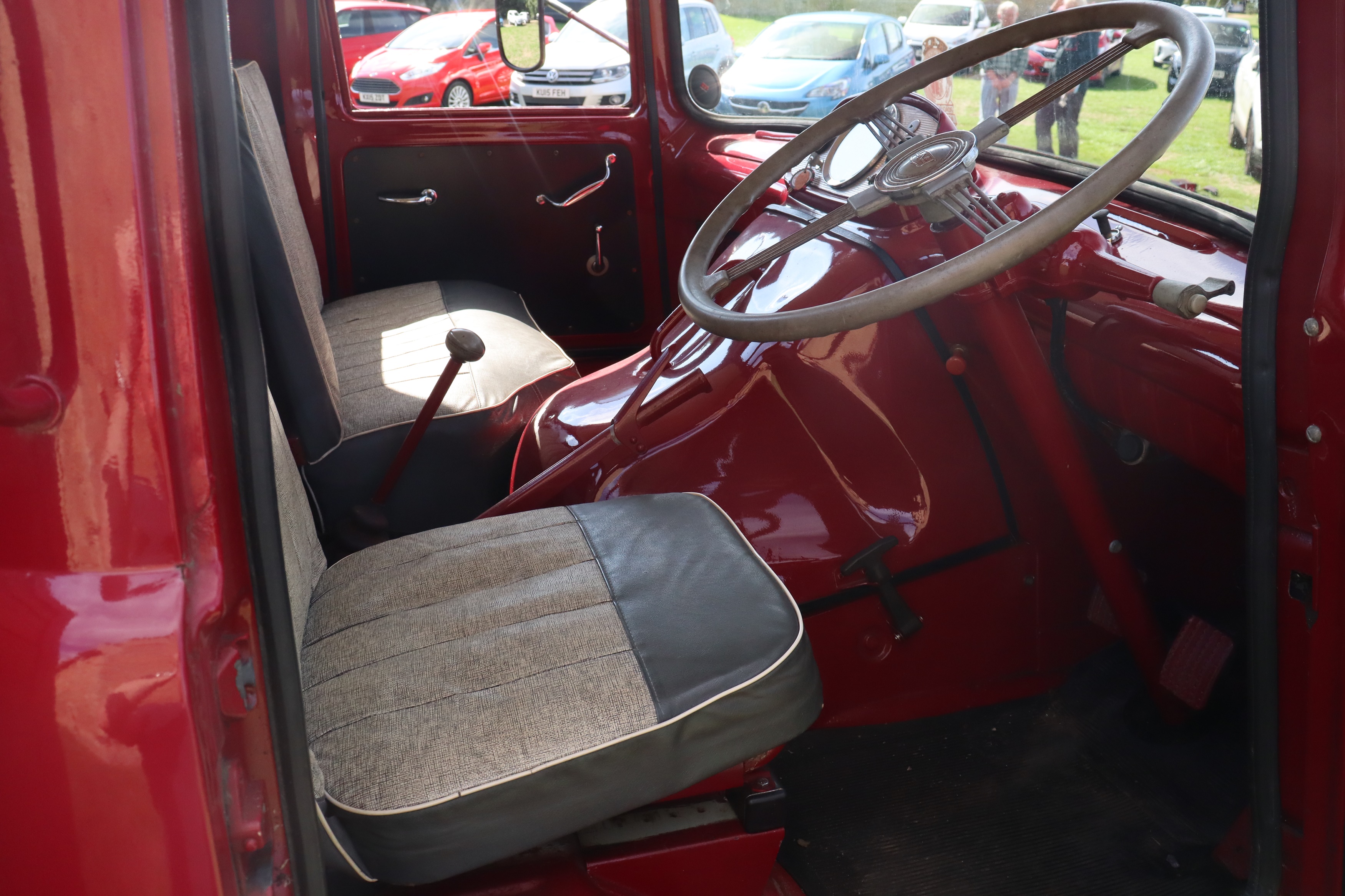 Lot 32 - 1961 Thames Trader