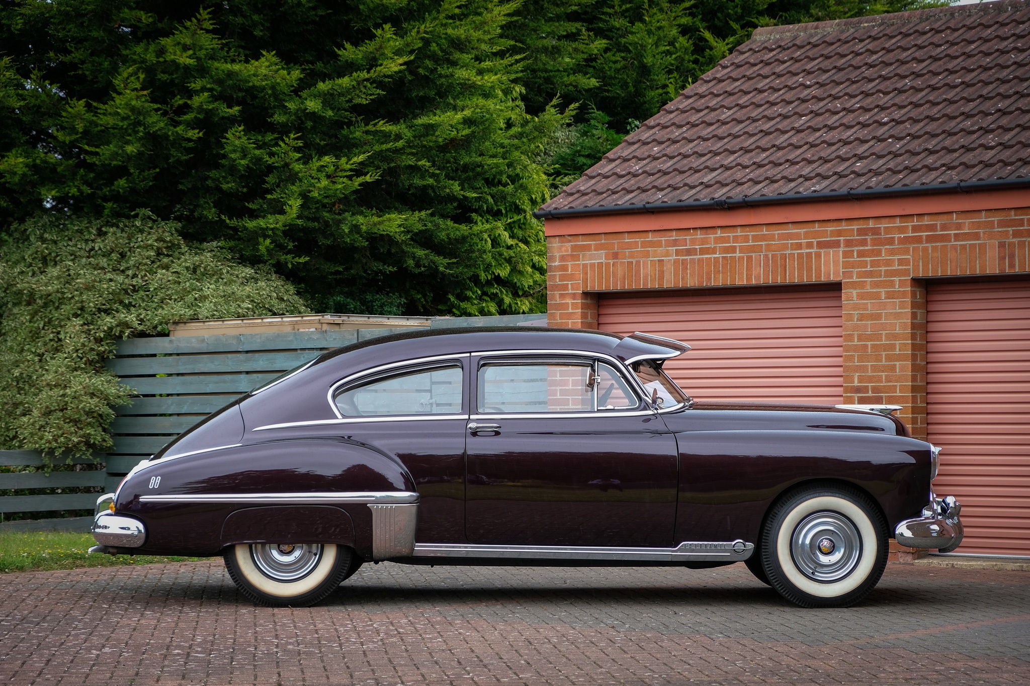Lot 37 - 1949 Oldsmobile Rocket 88
