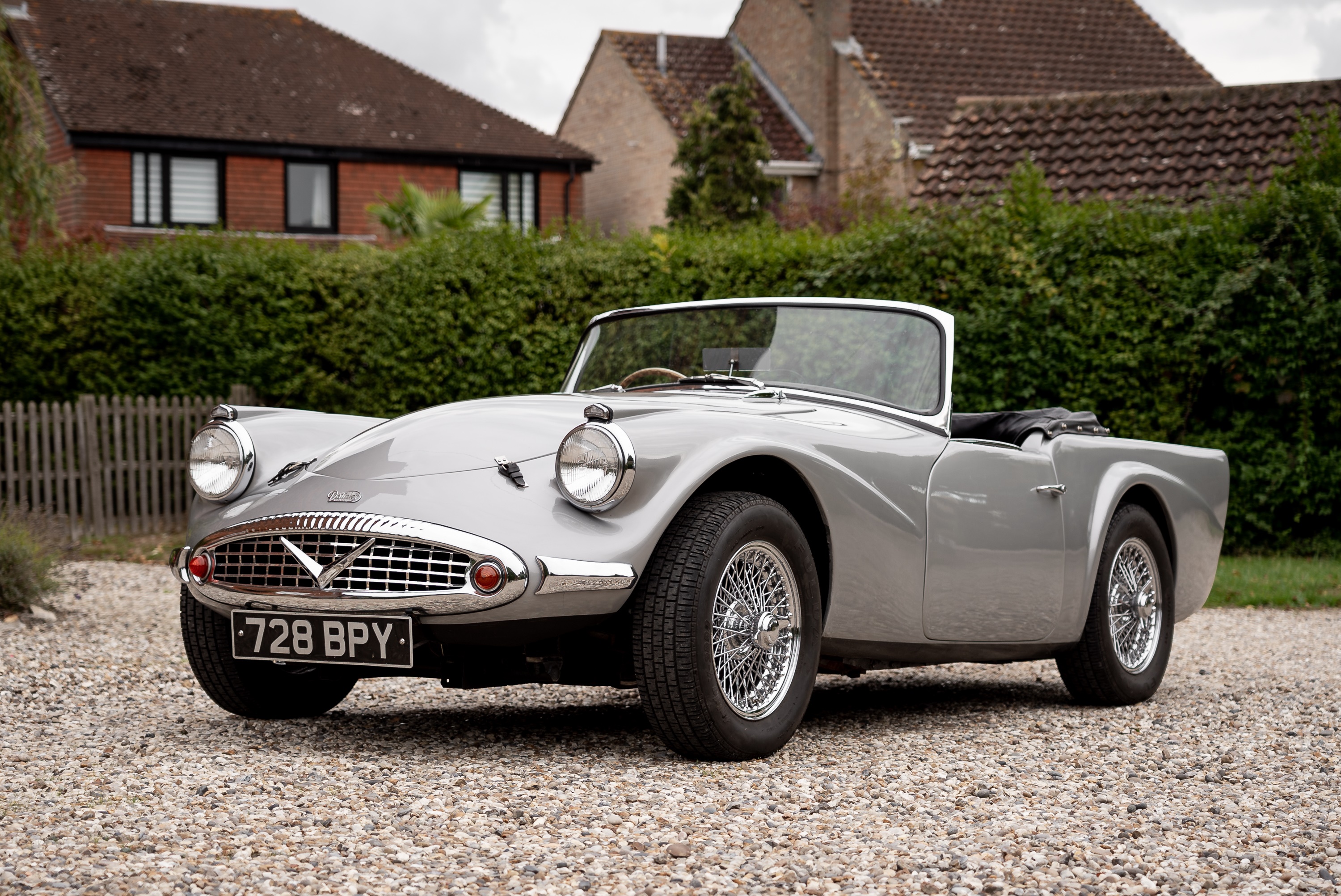 Lot 17 - 1962 Daimler Dart SP250 'B-Spec'