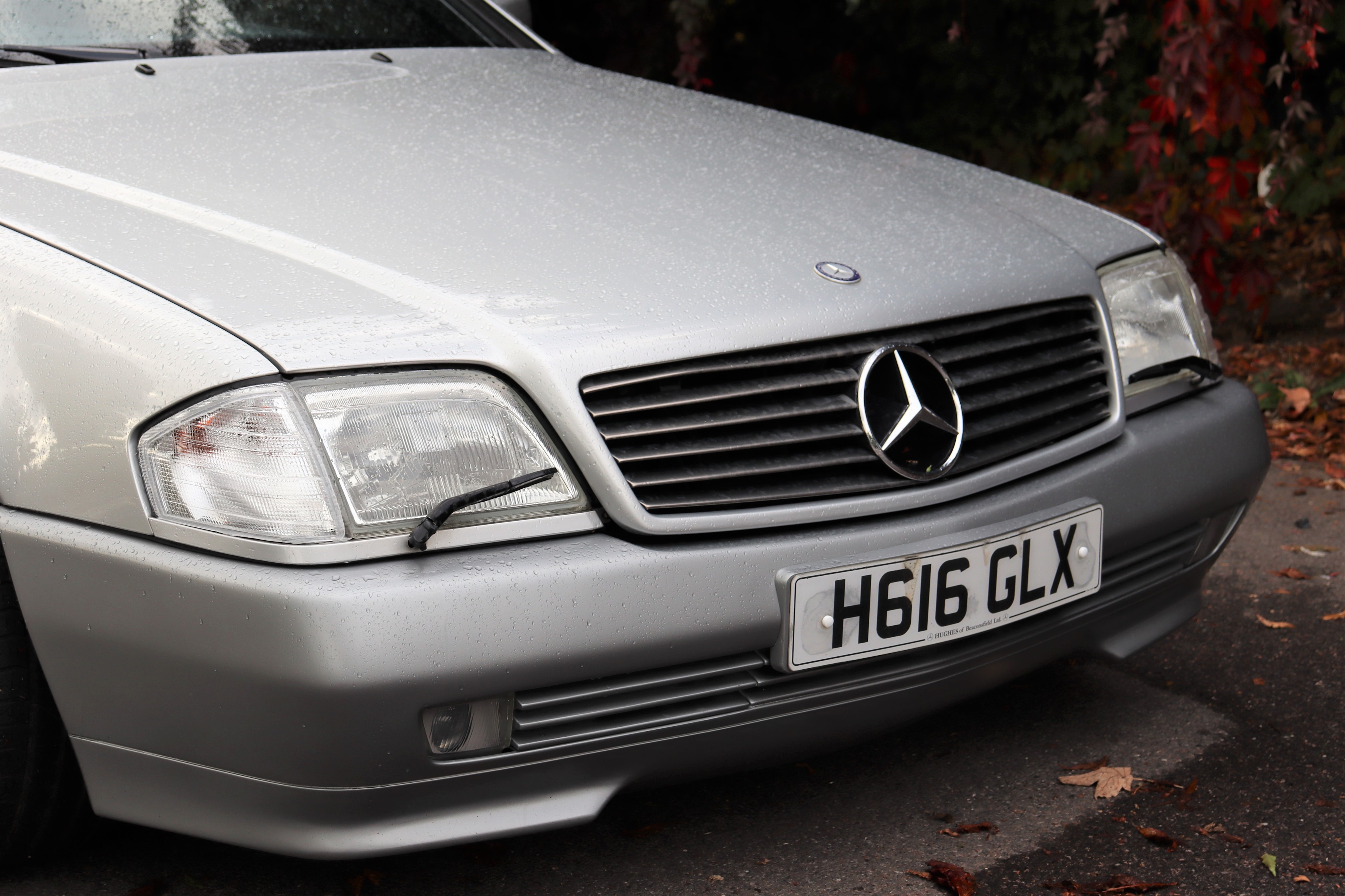 Lot 207 - 1991 Mercedes-Benz SL 500