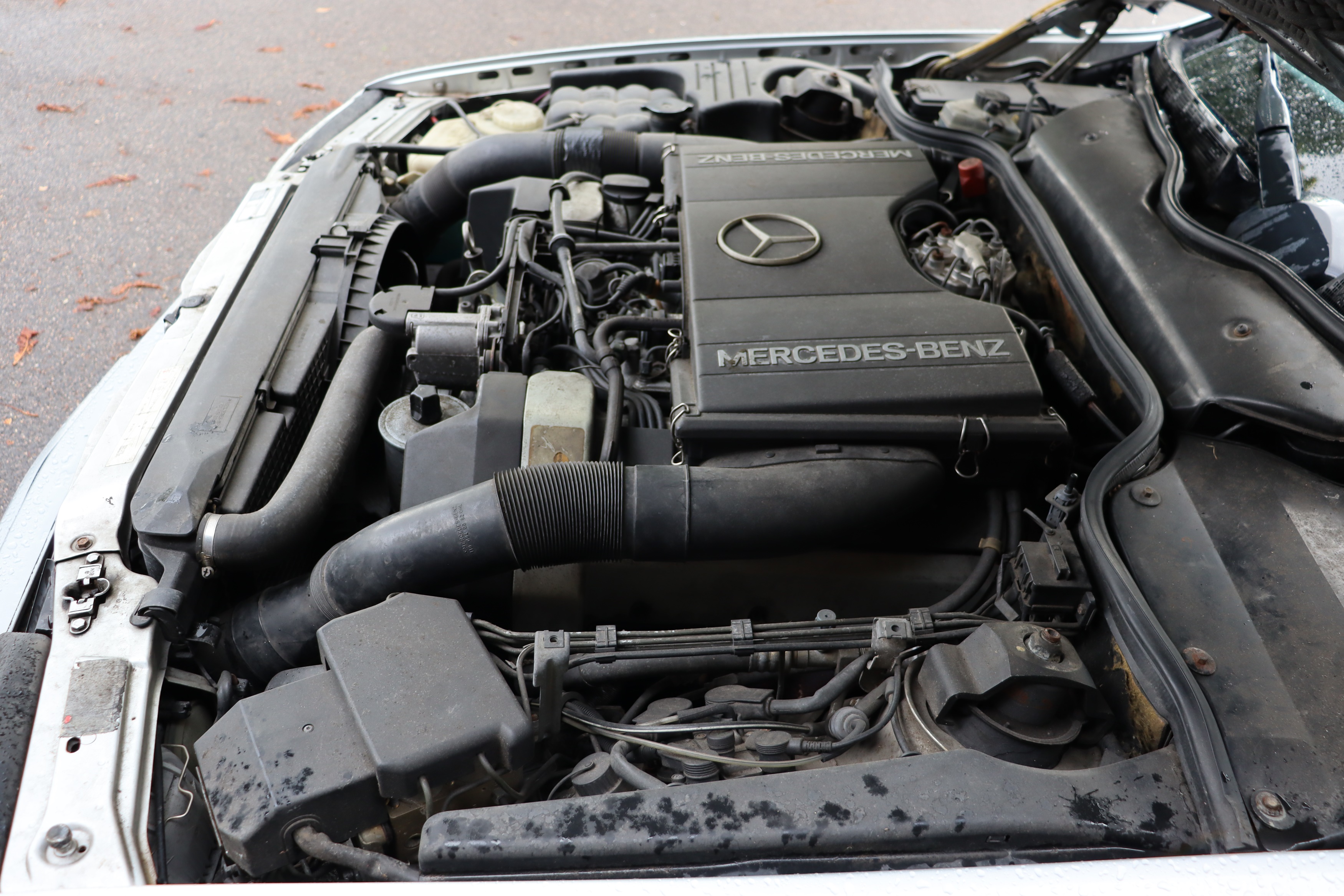 Lot 207 - 1991 Mercedes-Benz SL 500