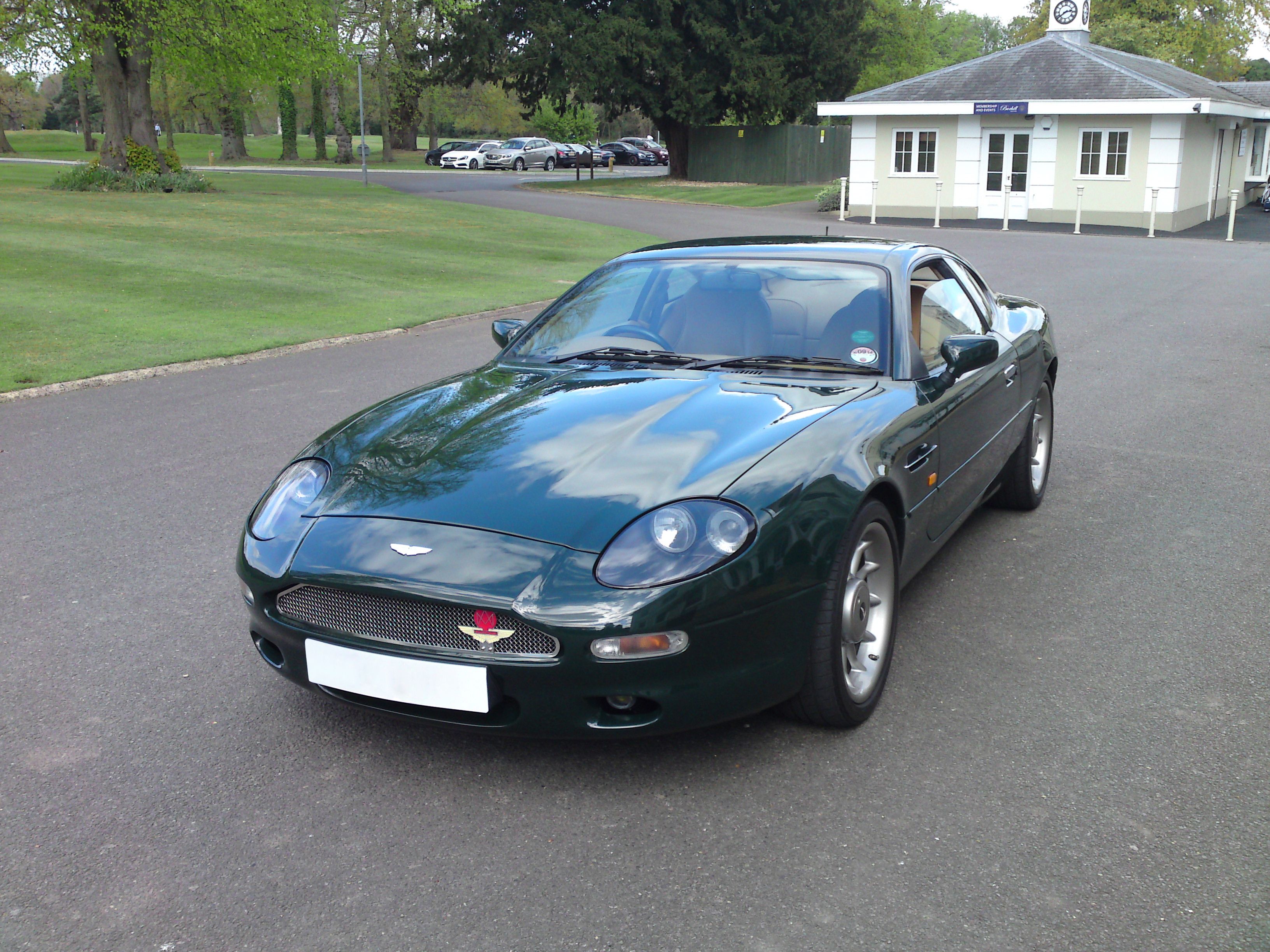 Lot 98 - 1995 Aston Martin DB7 Coupe