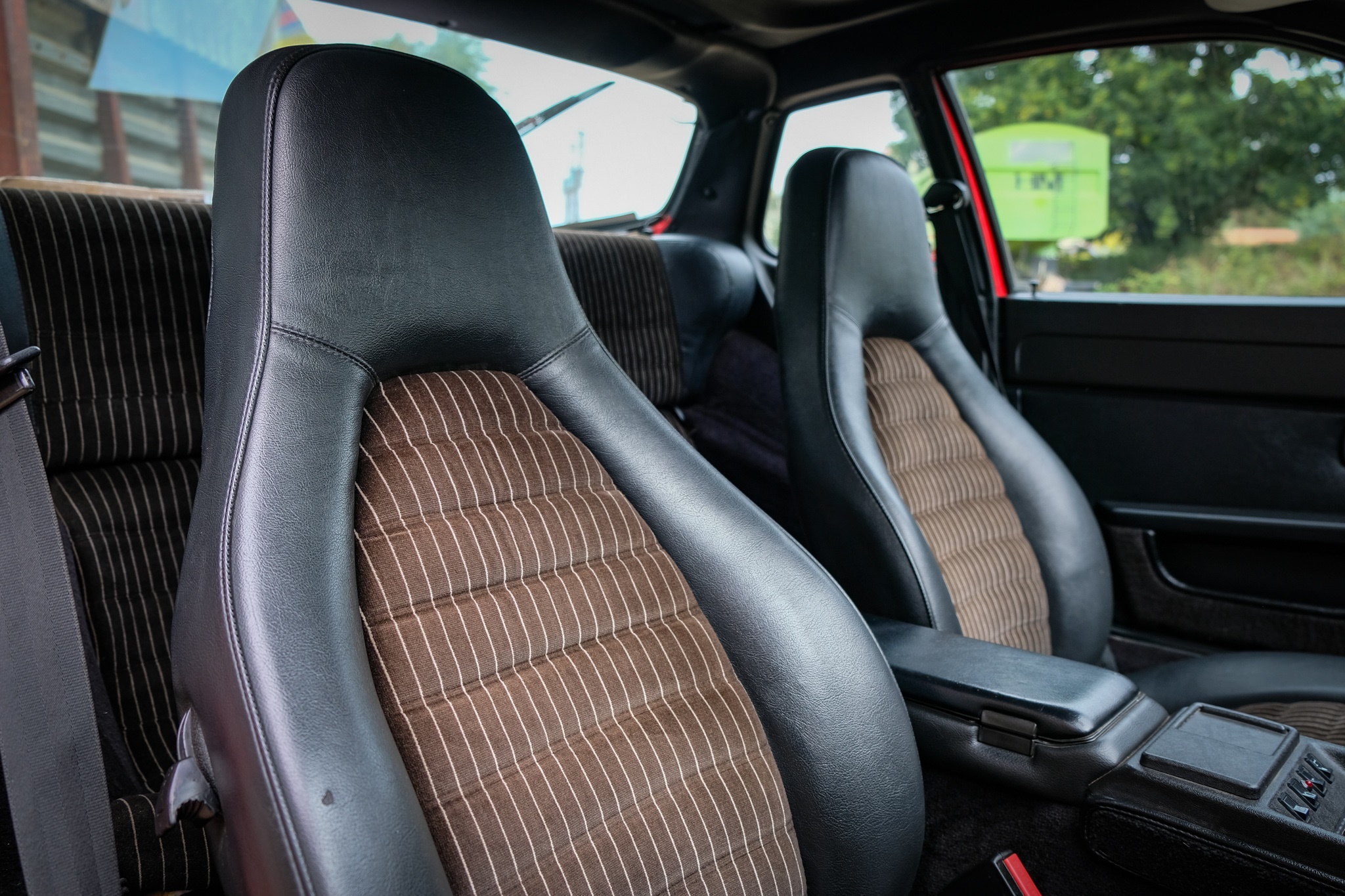 Lot 330 - 1984 Porsche 944