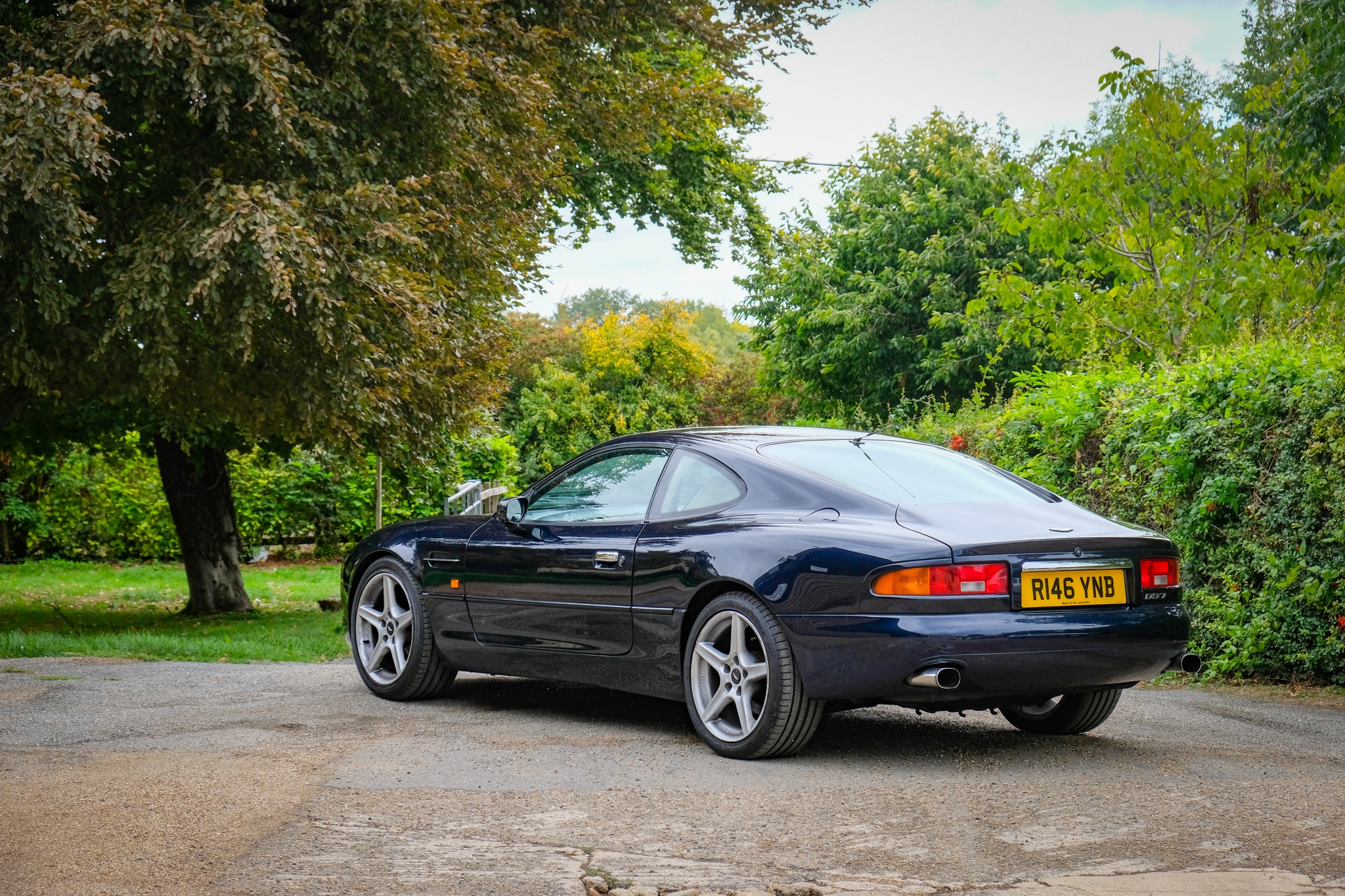 Lot 99 - 1997 Aston Martin DB7