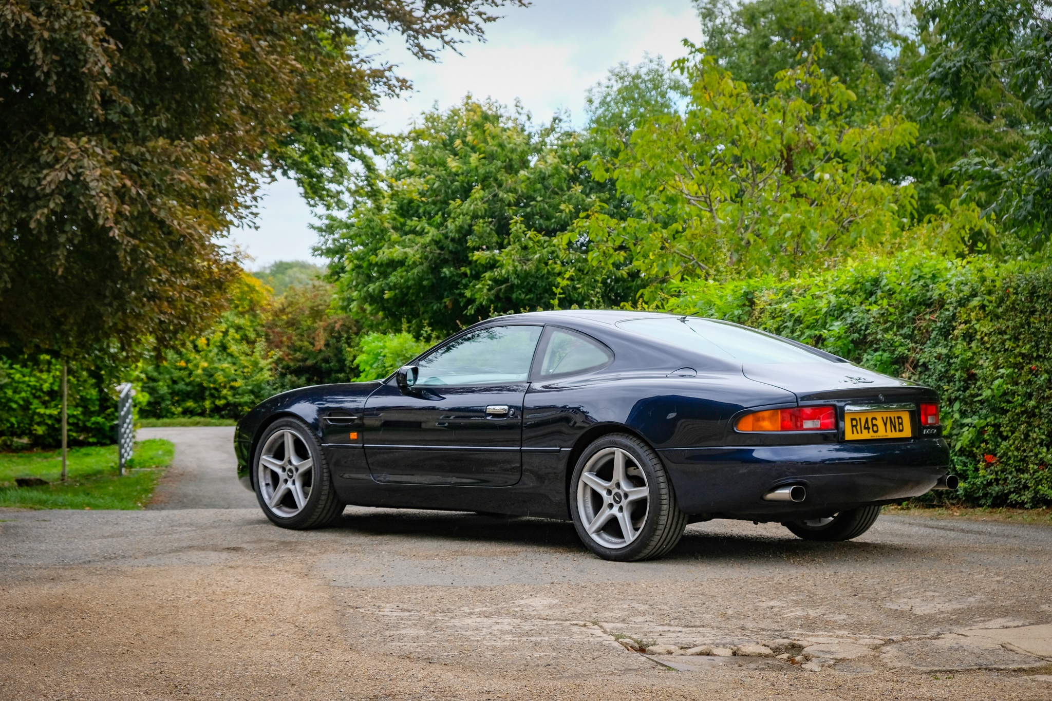 Lot 99 - 1997 Aston Martin DB7