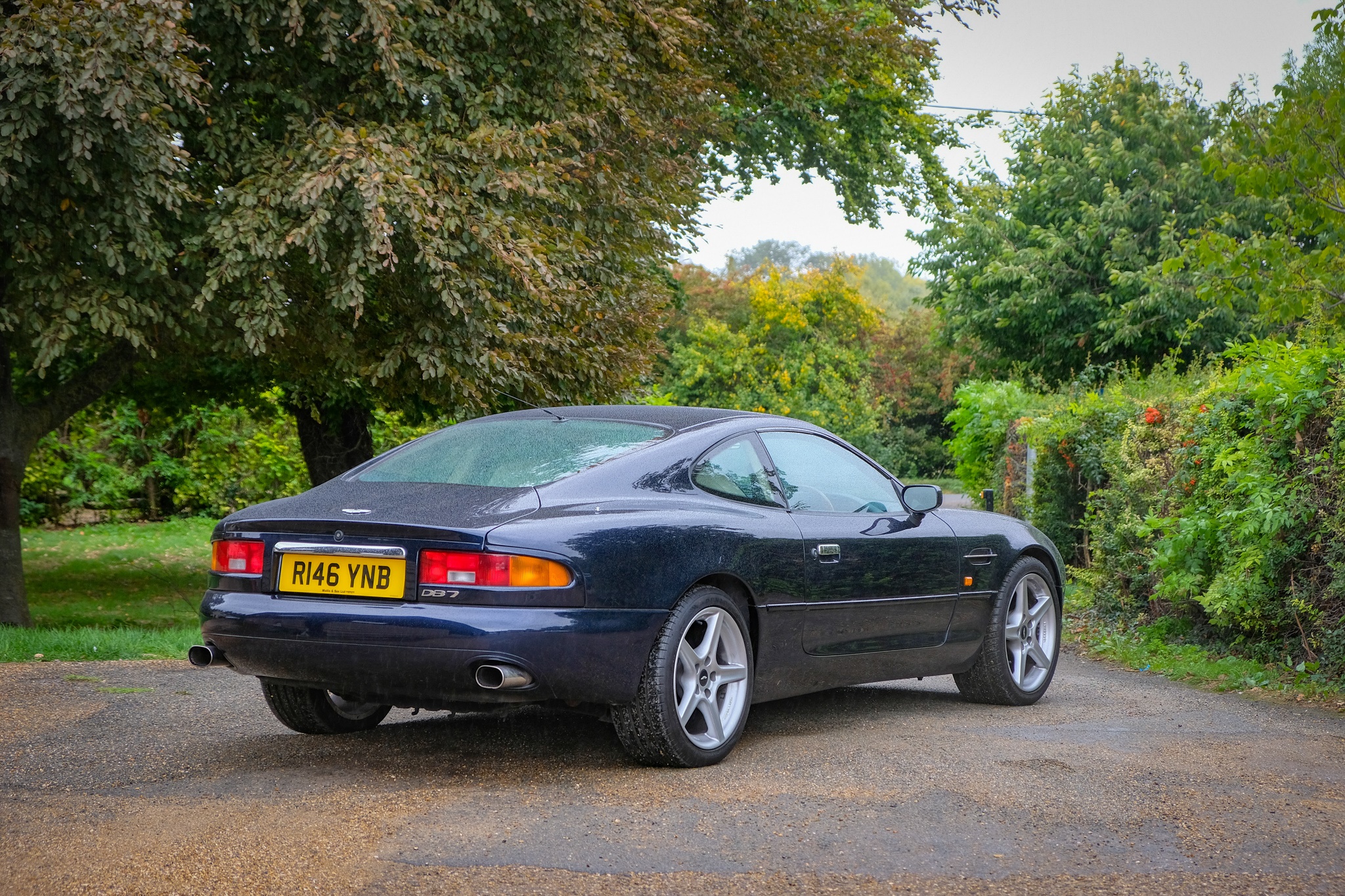 Lot 99 - 1997 Aston Martin DB7