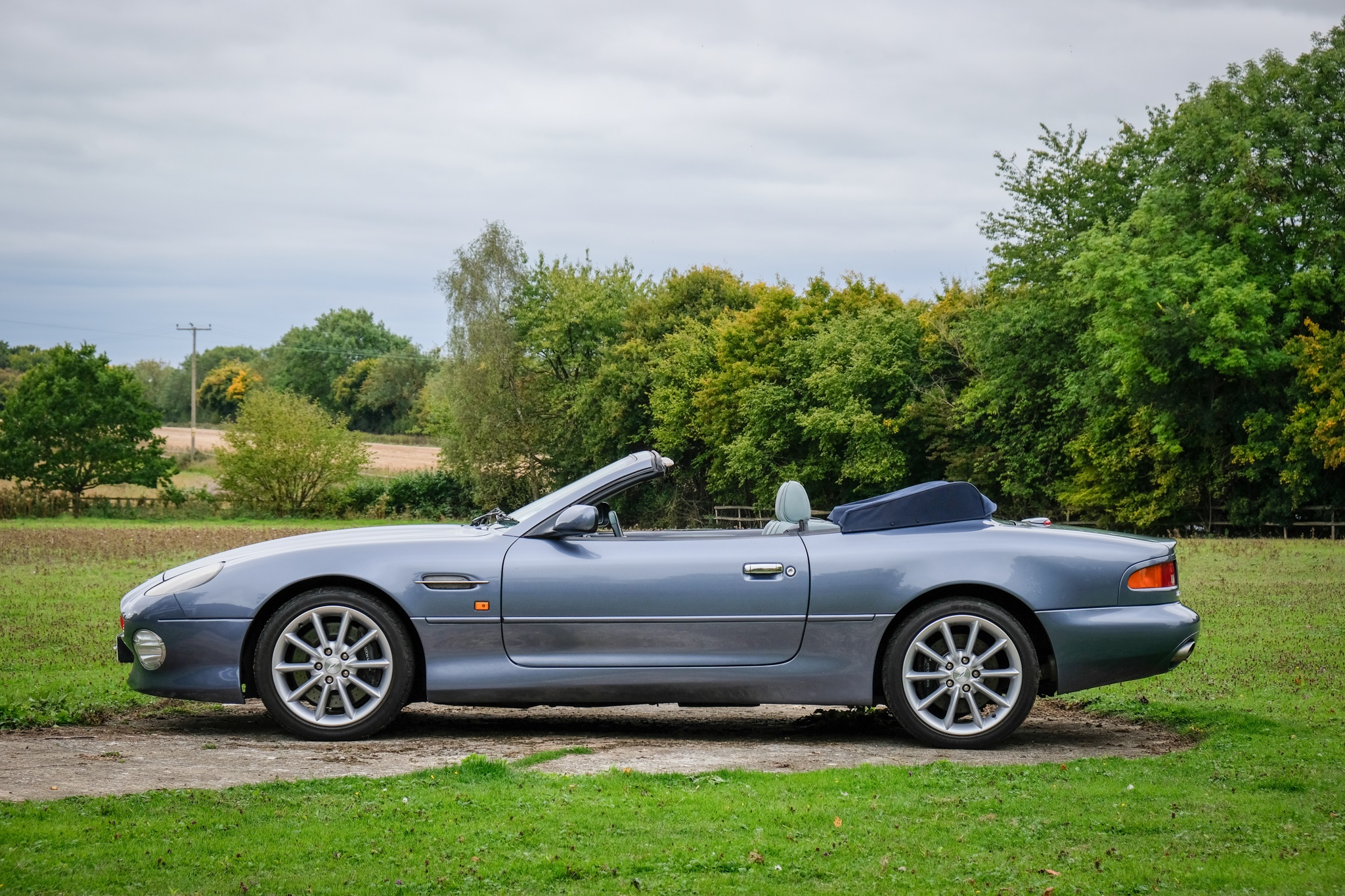 Lot 306 - 2003 Aston Martin DB7 Vantage Volante