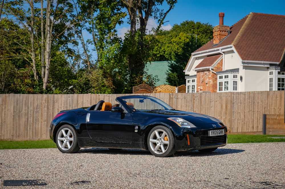 Lot 304 - 2005 Nissan 350z Convertible