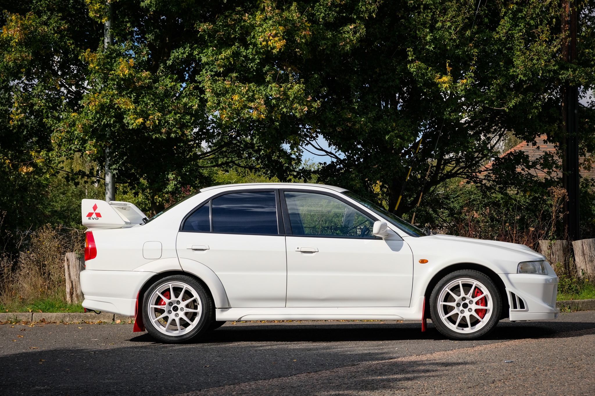Lot 331 - 2000 Mitsubishi Lancer Evo VI Tommi Makinen