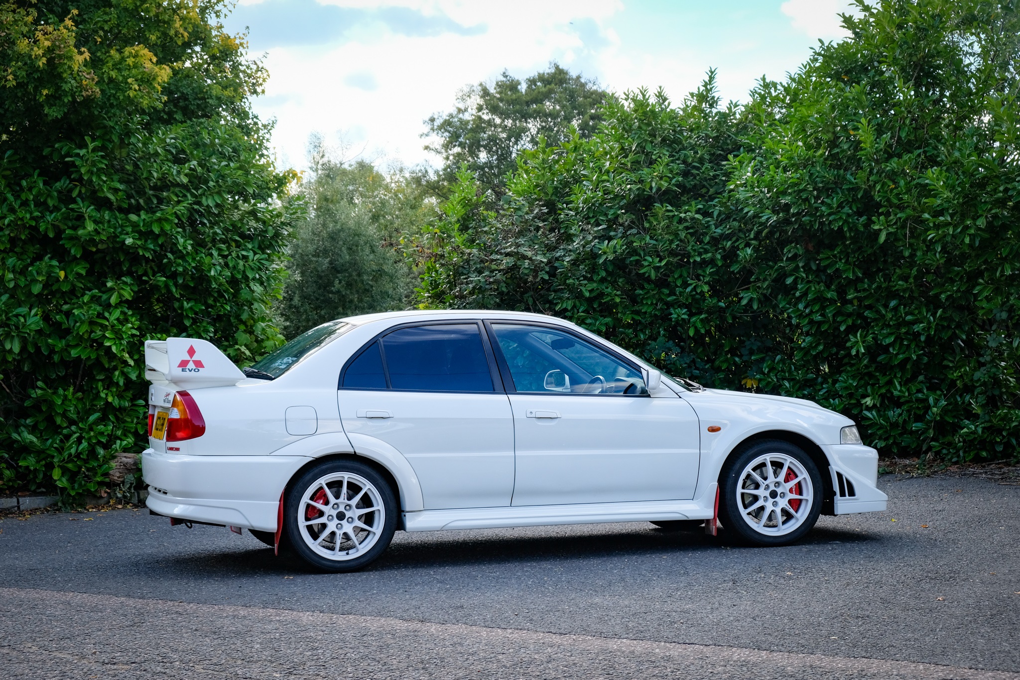 Lot 331 - 2000 Mitsubishi Lancer Evo VI Tommi Makinen