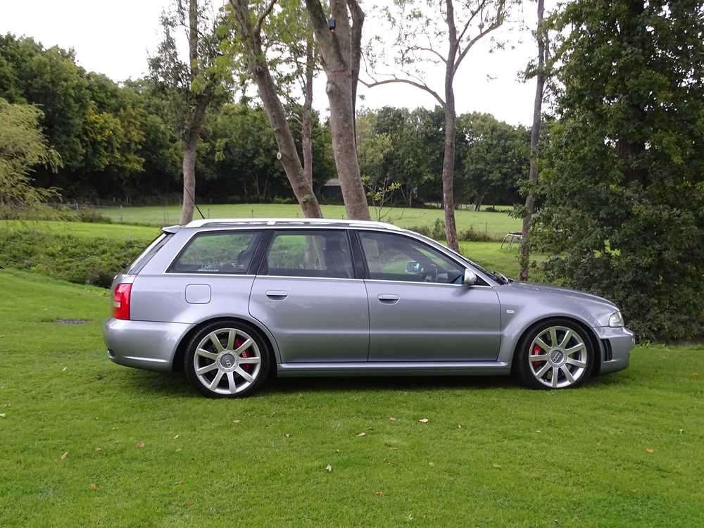 Lot 343 - 2000 Audi RS4 Avant
