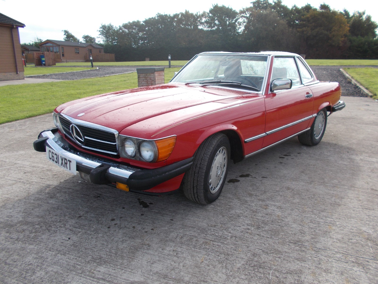 Lot 241 - 1985 Mercedes-Benz 560 SL