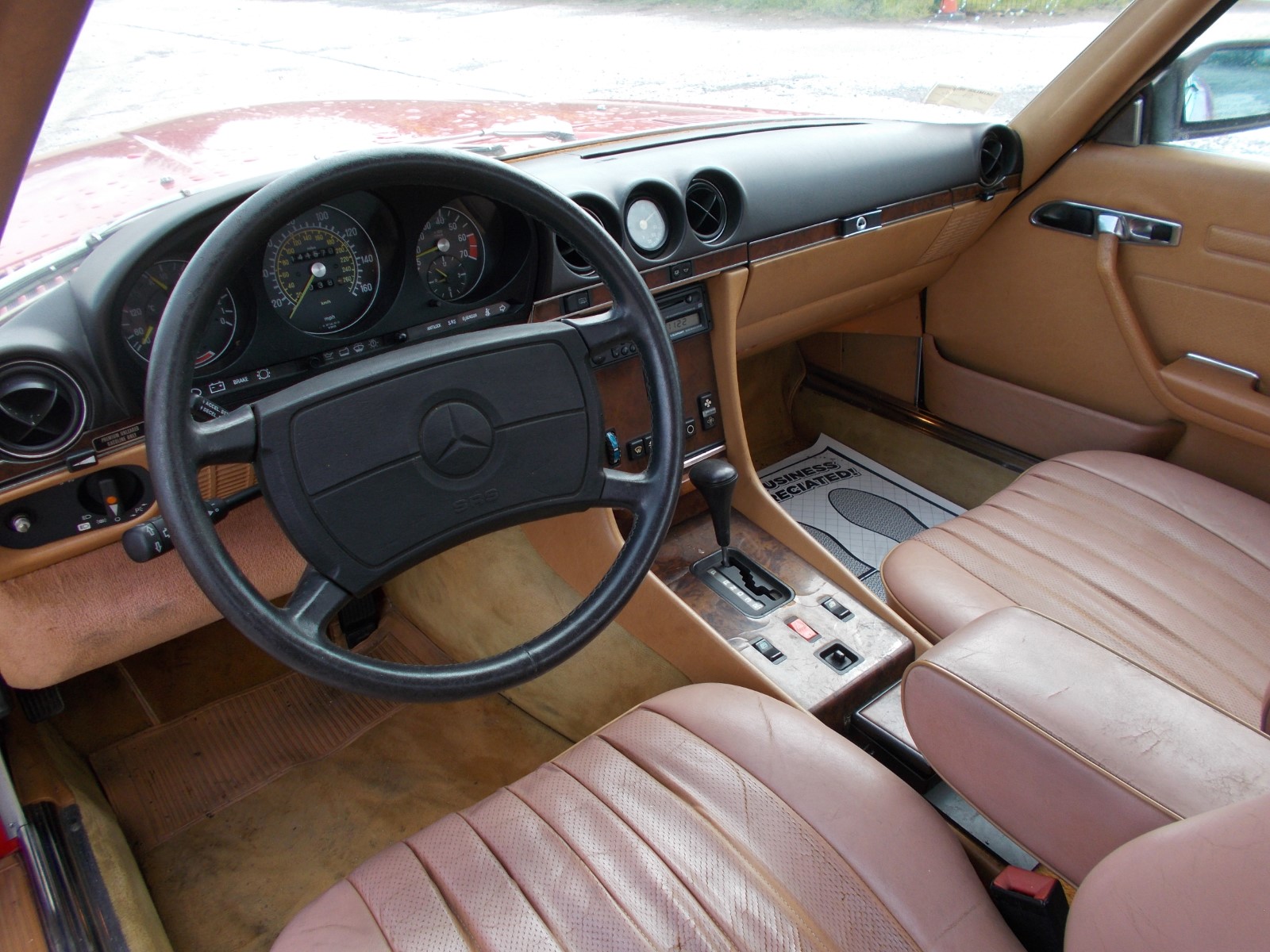 Lot 241 - 1985 Mercedes-Benz 560 SL