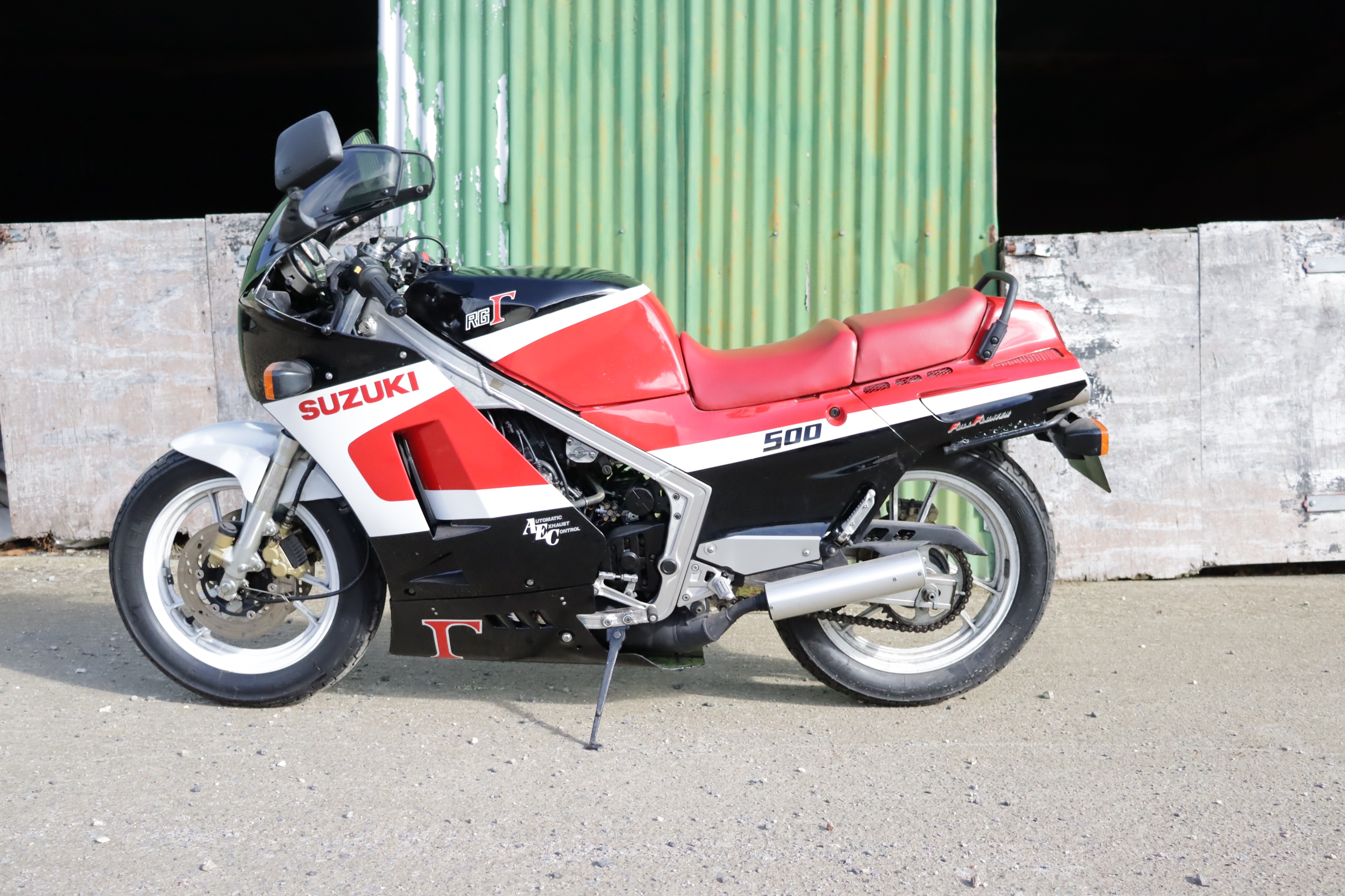Lot 203 - 1987 Suzuki RG 500 H