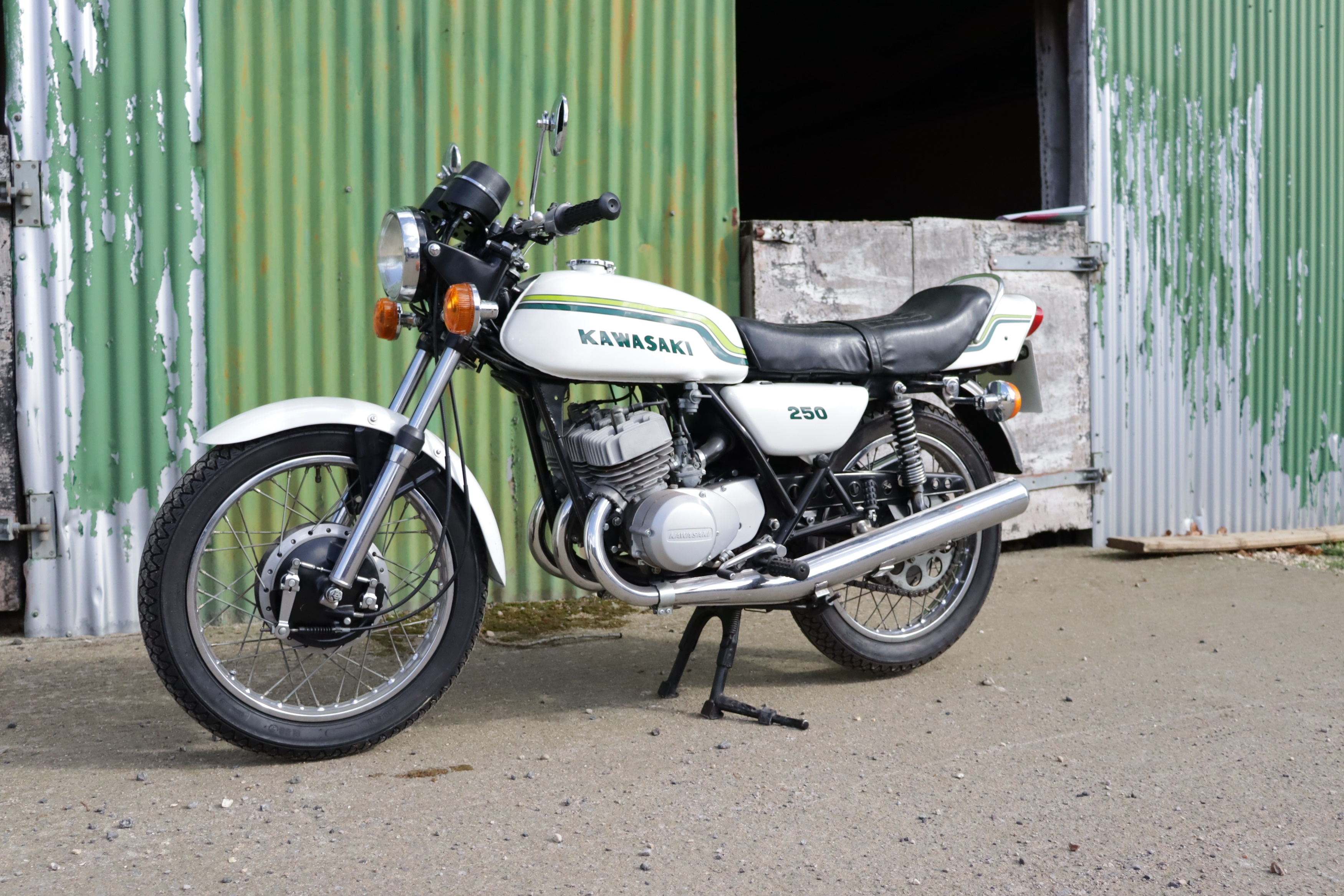 Lot 311 - 1972 Kawasaki KH 250 S1