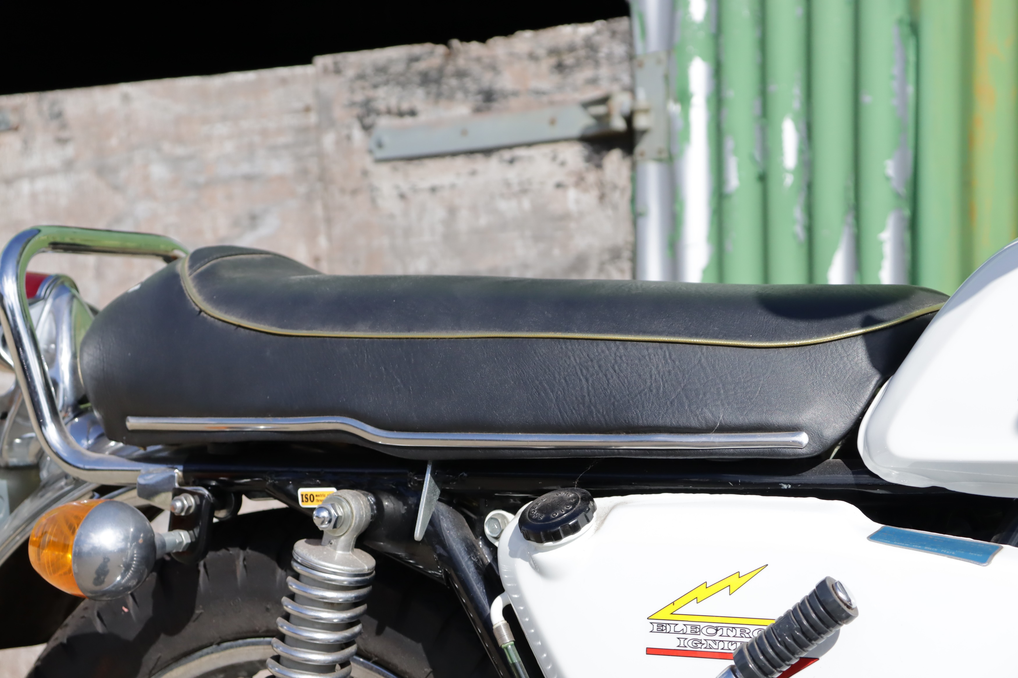 Lot 266 - 1968 Kawasaki 500 H1 Mach III