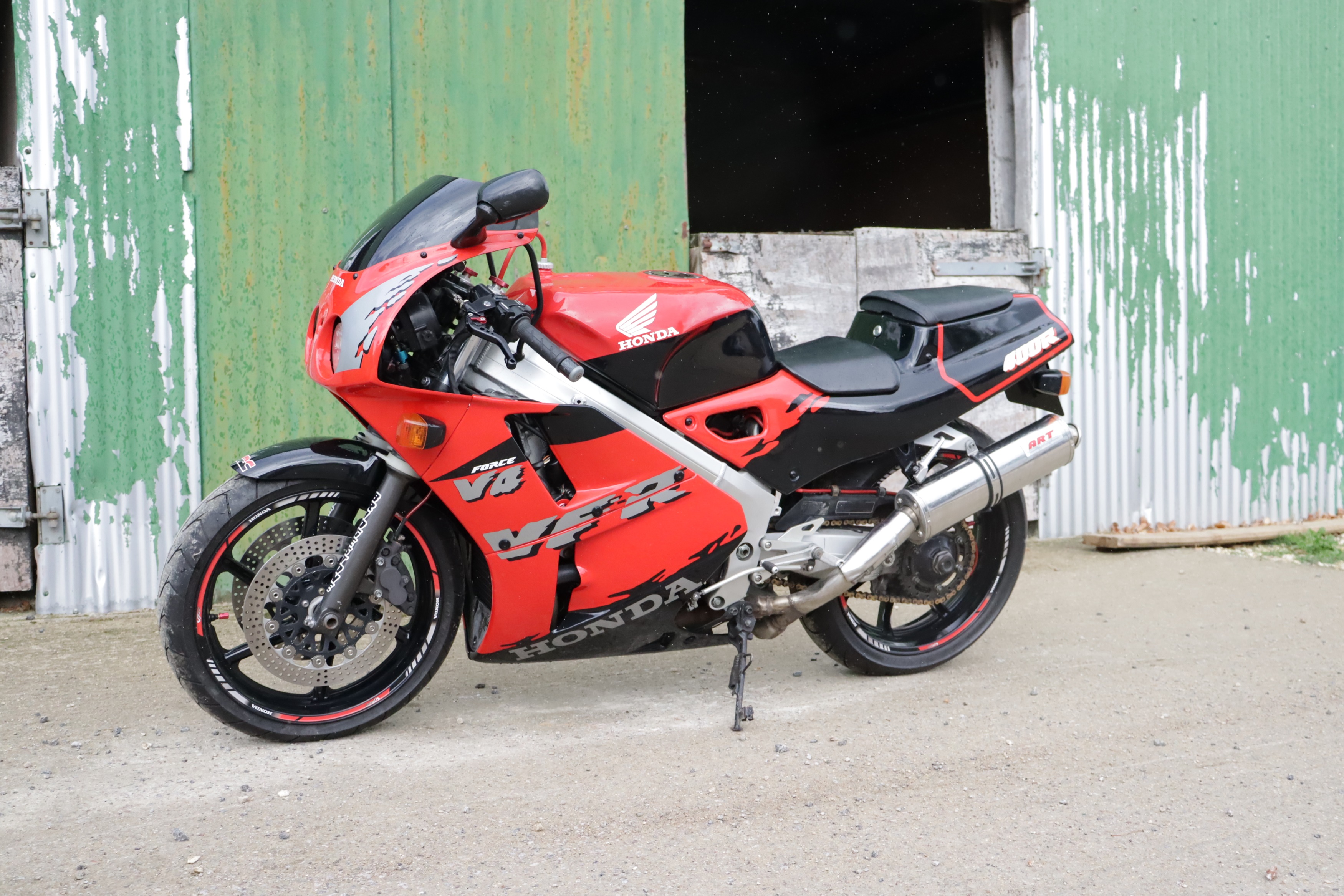 Lot 225 - 1995 Honda VFR 400R
