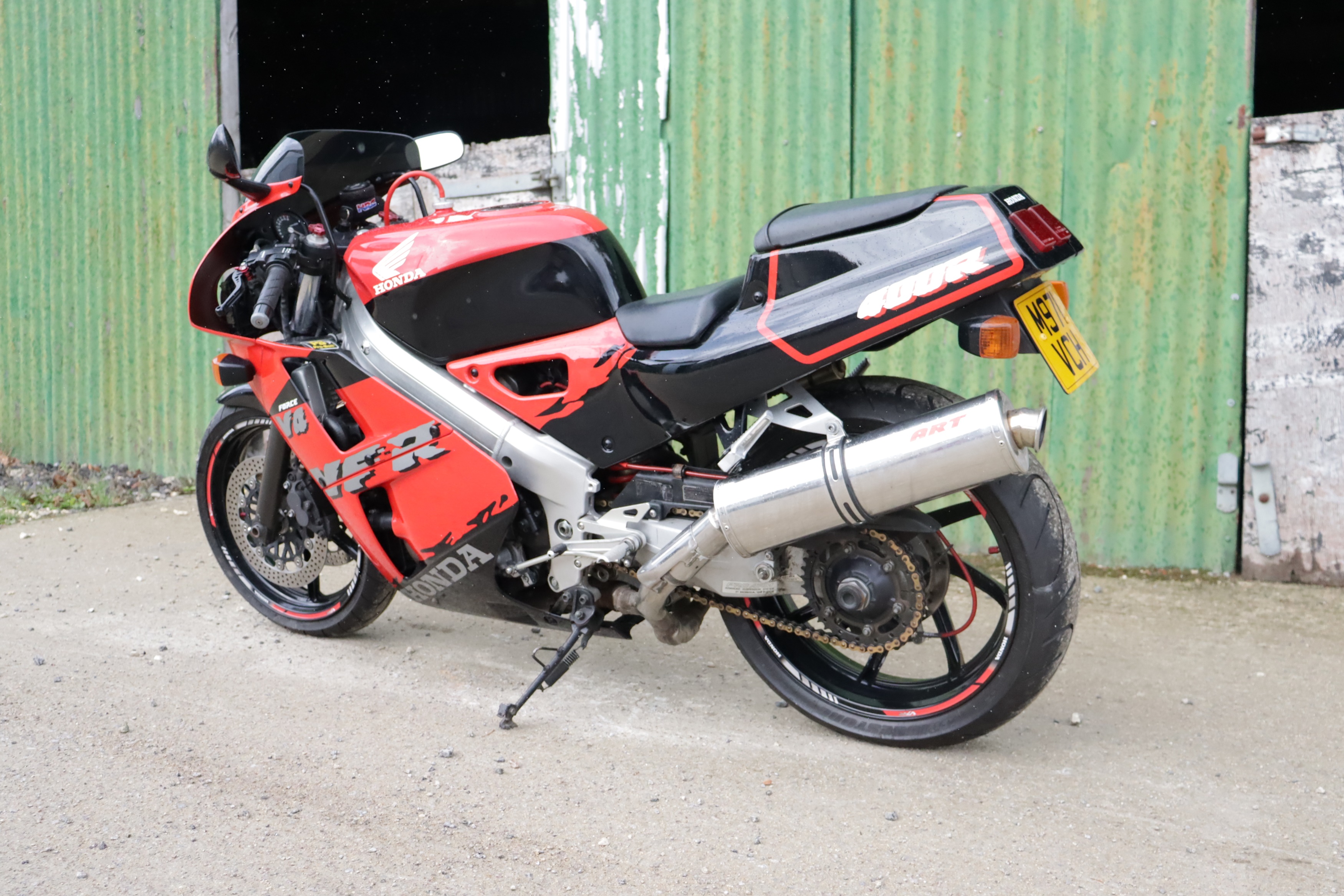 Lot 225 - 1995 Honda VFR 400R